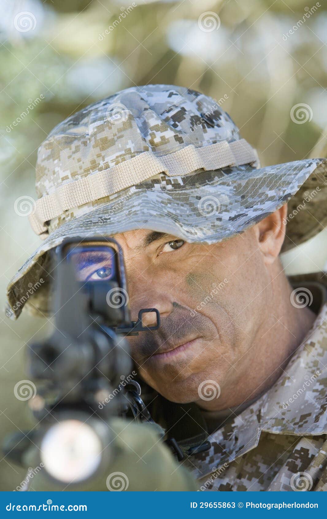 Soldier Aiming with Sniper Rifle Stock Image - Image of aiming ...