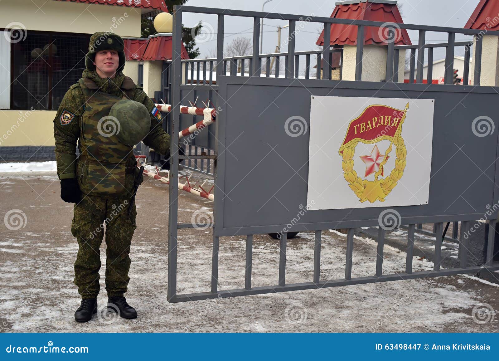 The Soldier at the Checkpoint Editorial Photography - Image of clothing ...