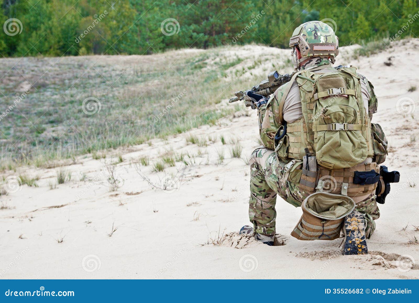Soldier in the desert stock photo. Image of marine, troops - 35526682
