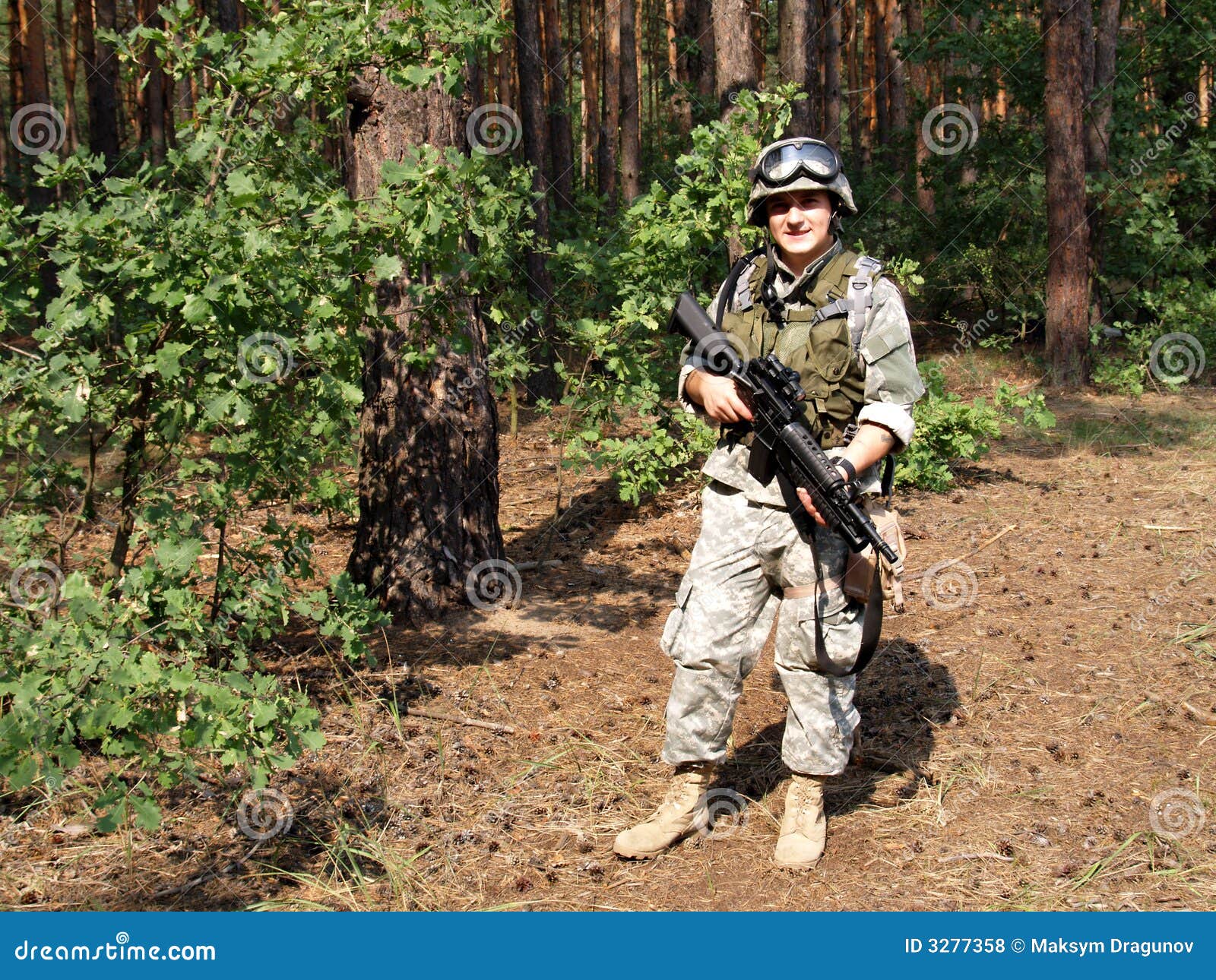 Soldier with M4 Carbine stock photo. Image of infantry - 3277358