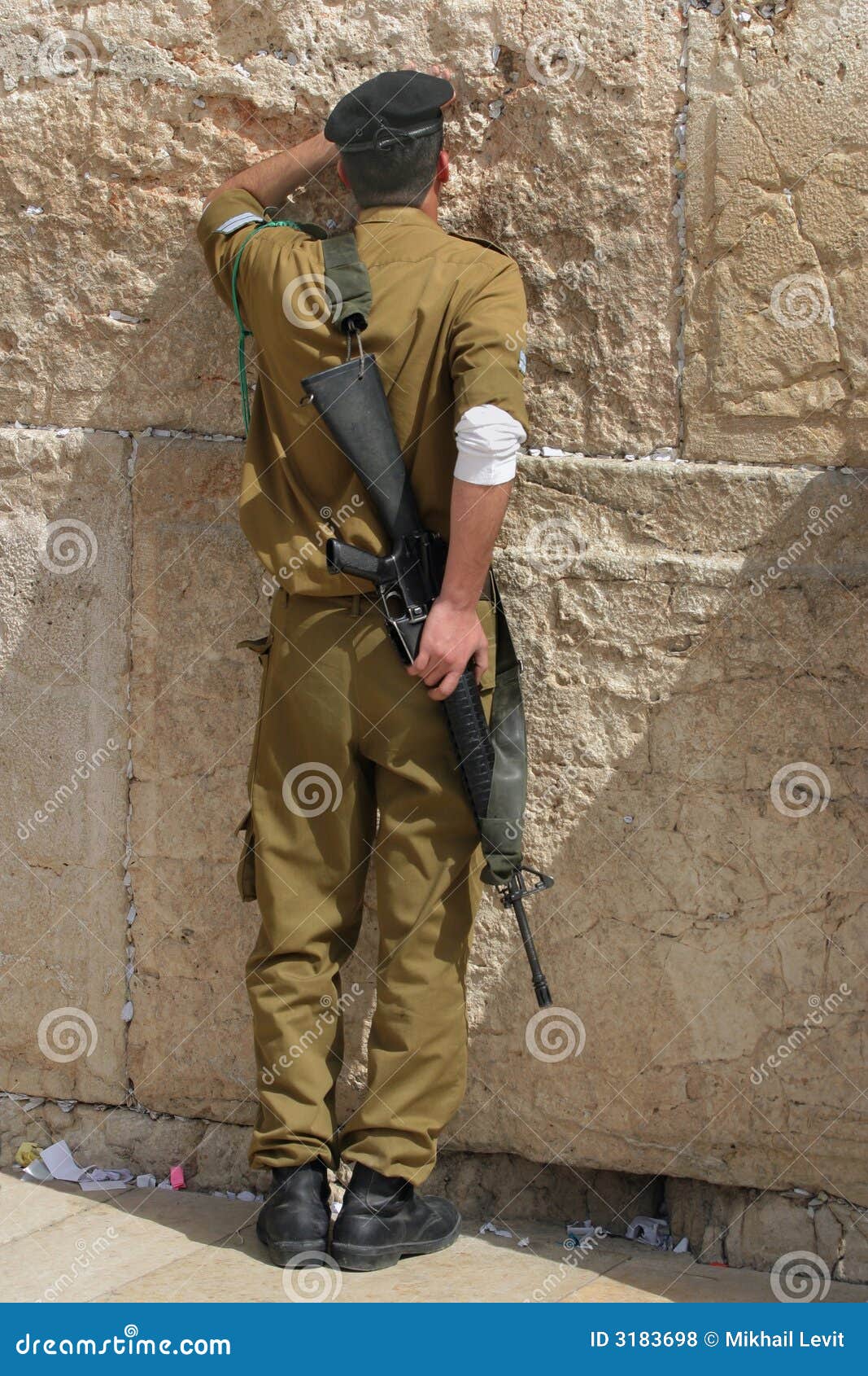 Soldier praying editorial stock photo. Image of protect - 3183698