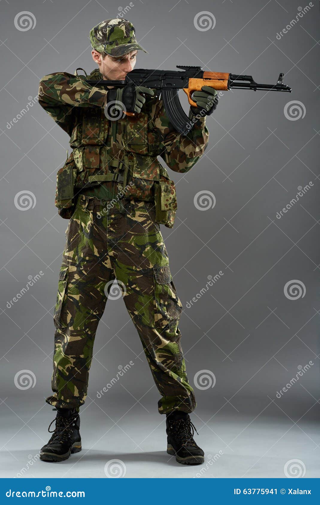 Man In Uniform With Machine Gun And Night-vision Device Move Between ...