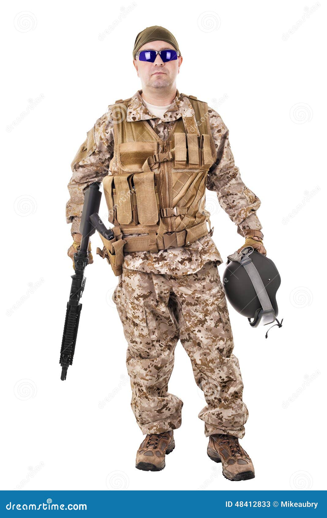 Soldier in Uniform, Ready To Fight Stock Image - Image of helmet, m4a1 ...