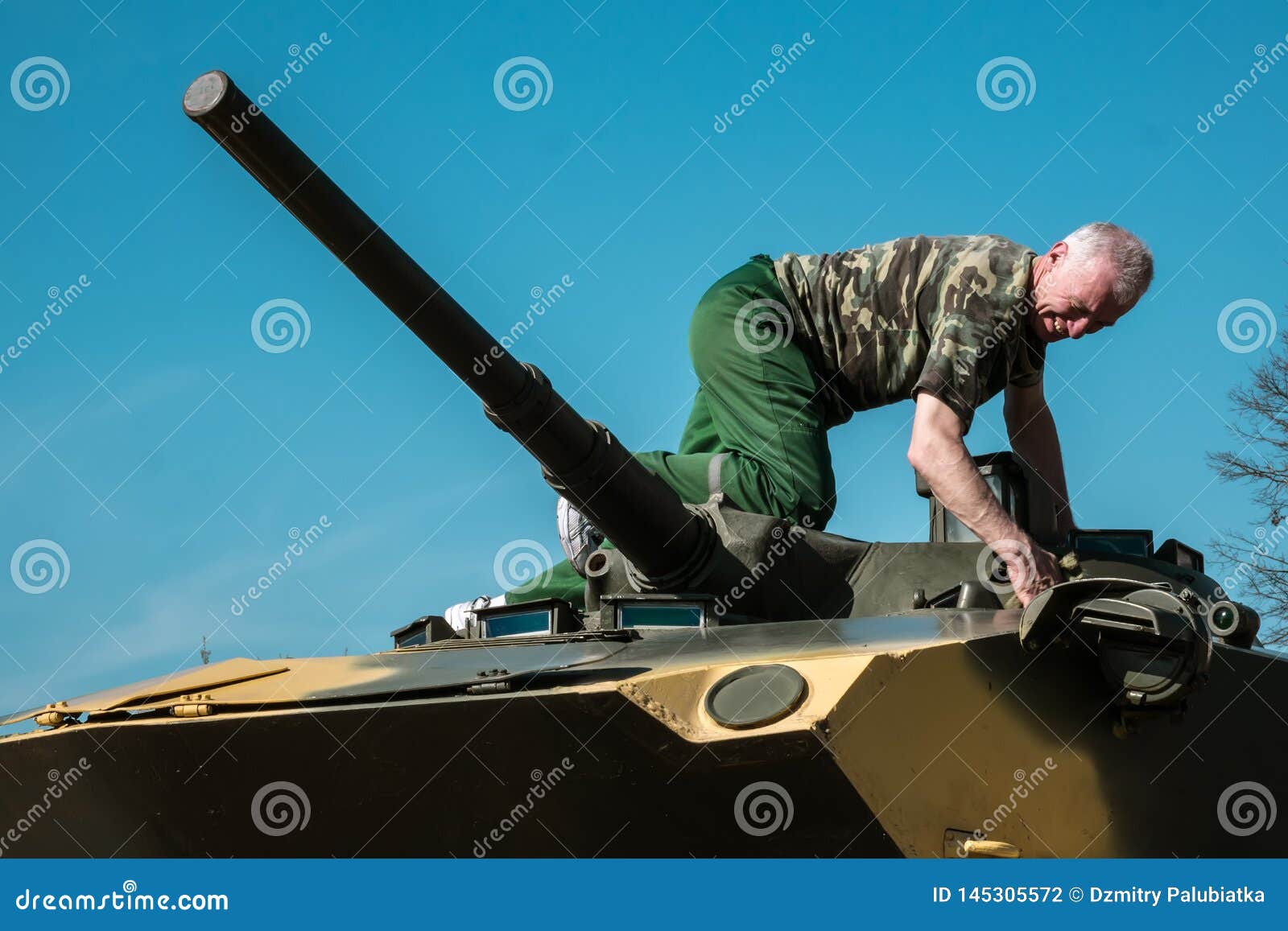Soldier And Tank Editorial Image | CartoonDealer.com #147915222