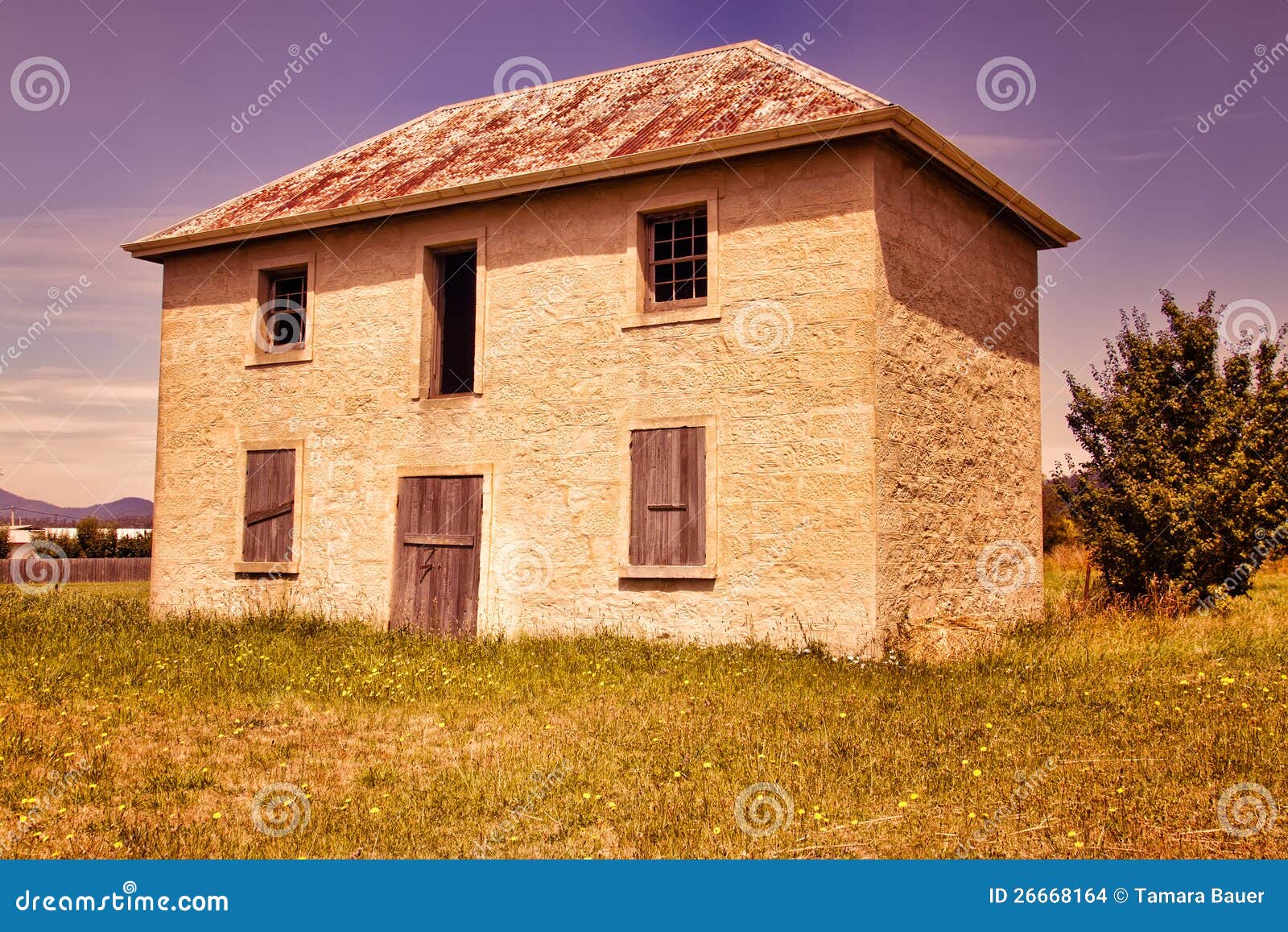 Soldiers Barracks, Triabunna Stock Photo - Image of building, quarters ...