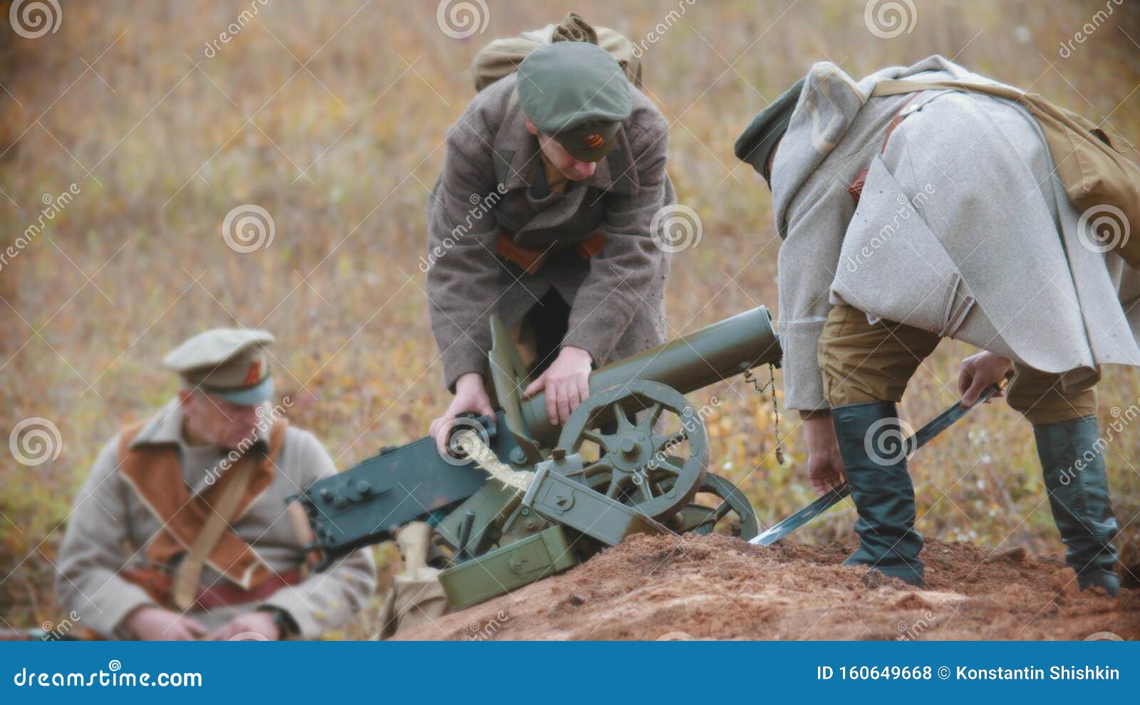 Soldiers on the Field are Setting a Gun Machine Editorial Stock Photo ...