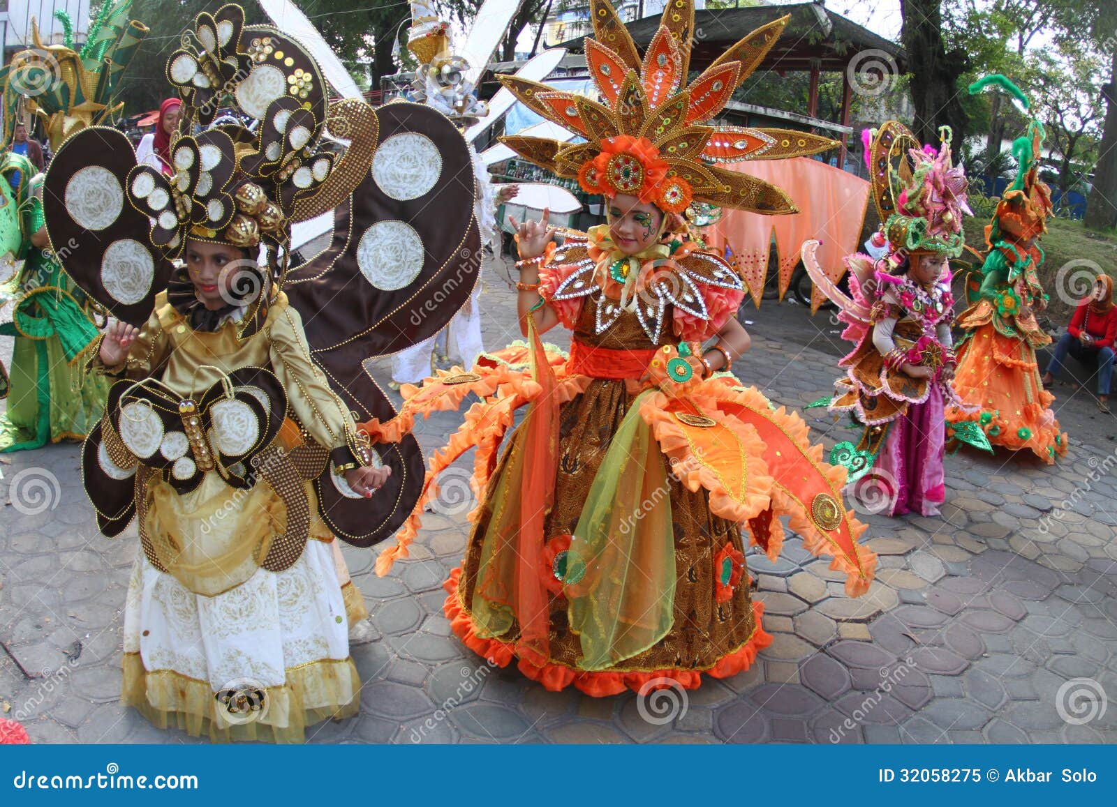 Solo batik carnival editorial image. Image of holiday - 32058275