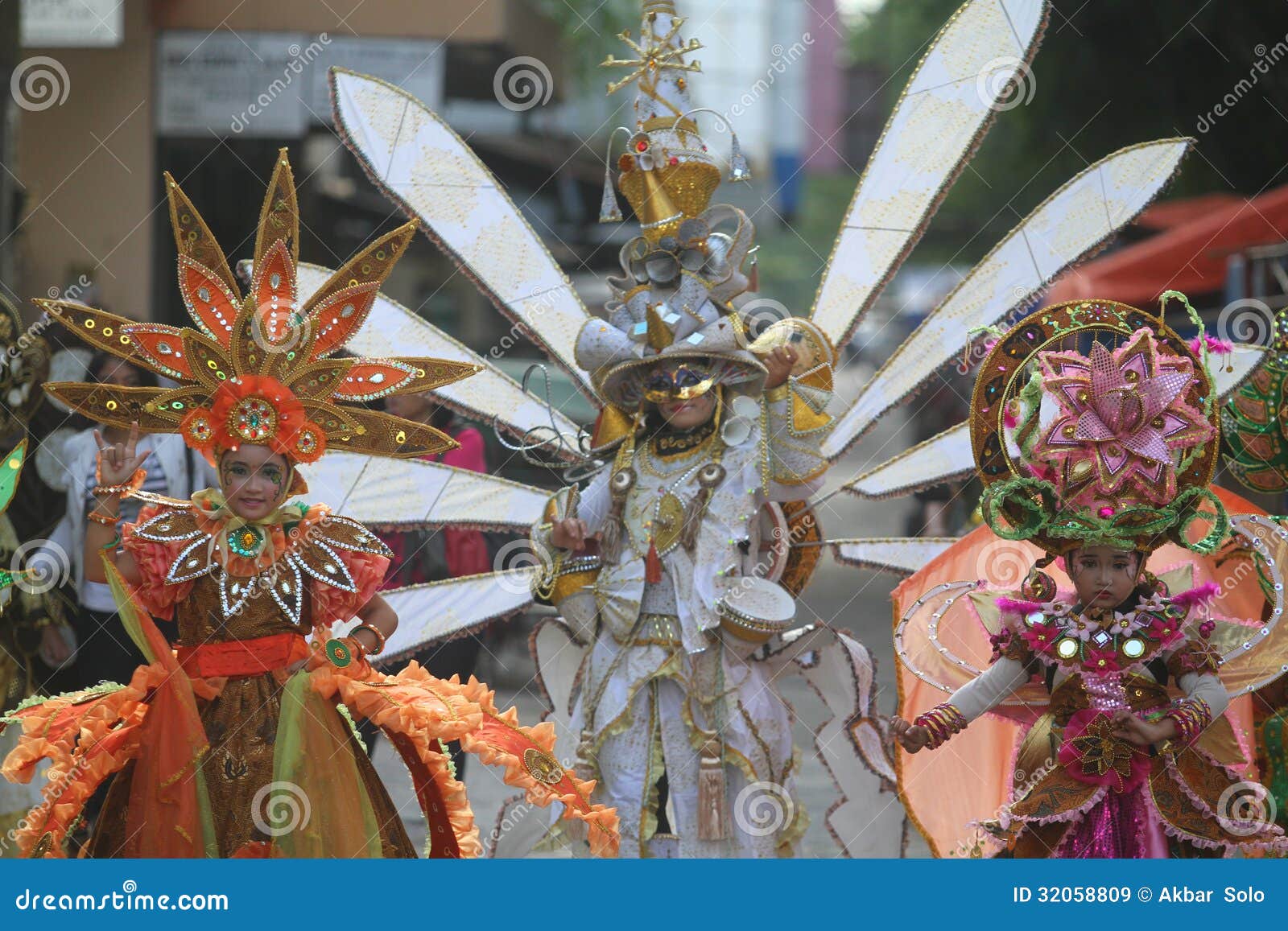 Solo batik carnival editorial stock image. Image of beauty - 32058809