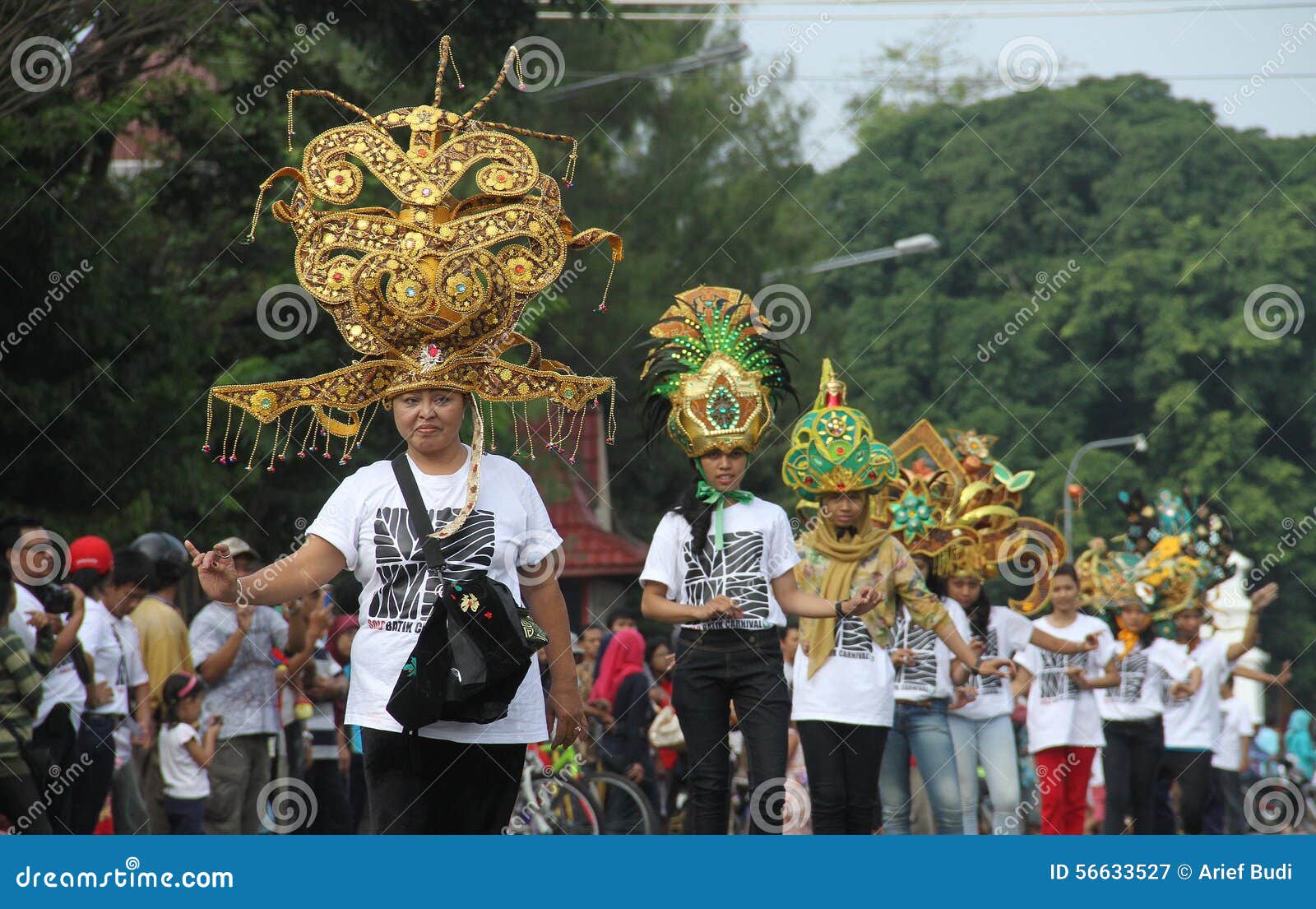 Solo Batik Carnival editorial photography. Image of surakarta - 56633527