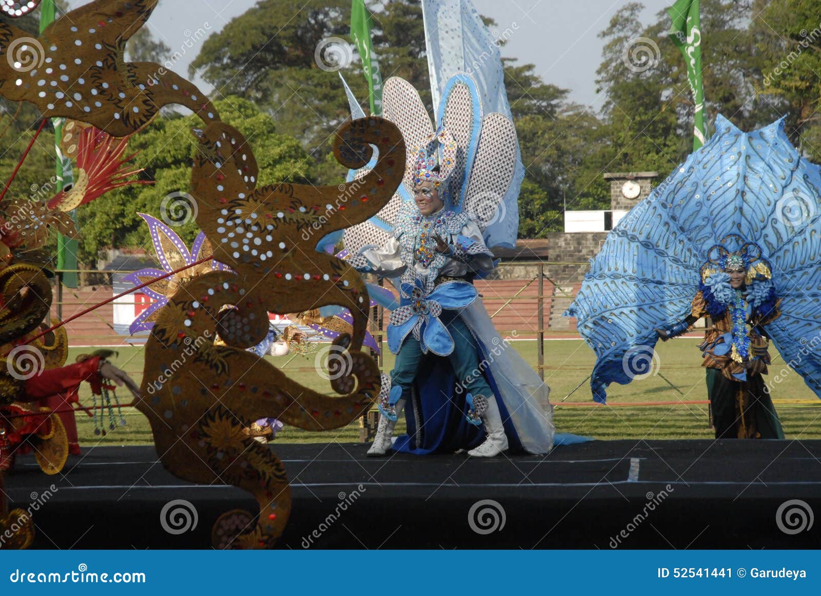 The 2015 SOLO BATIK CARNIVAL PLAN Editorial Photo - Image of java ...