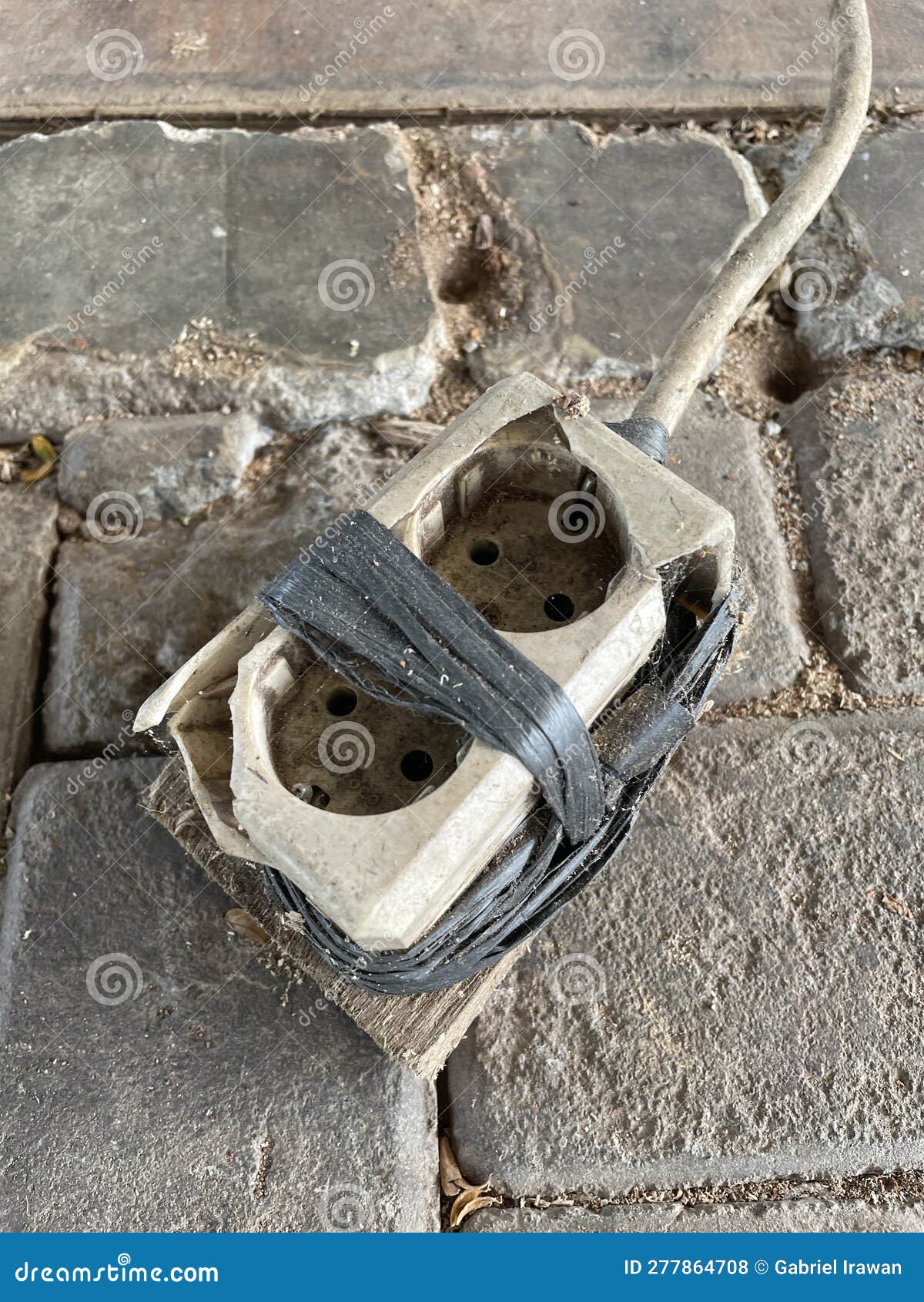 A Broken and Dangerous Socket. Stock Photo - Image of electrical ...