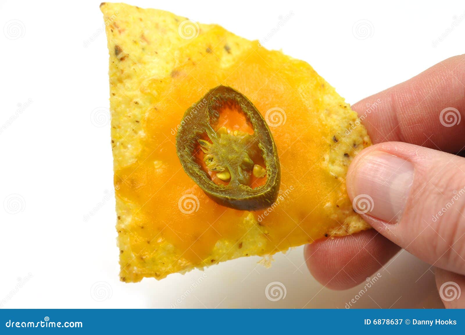 Solo nacho imagen de archivo. Imagen de jalapeo, queso - 6878637