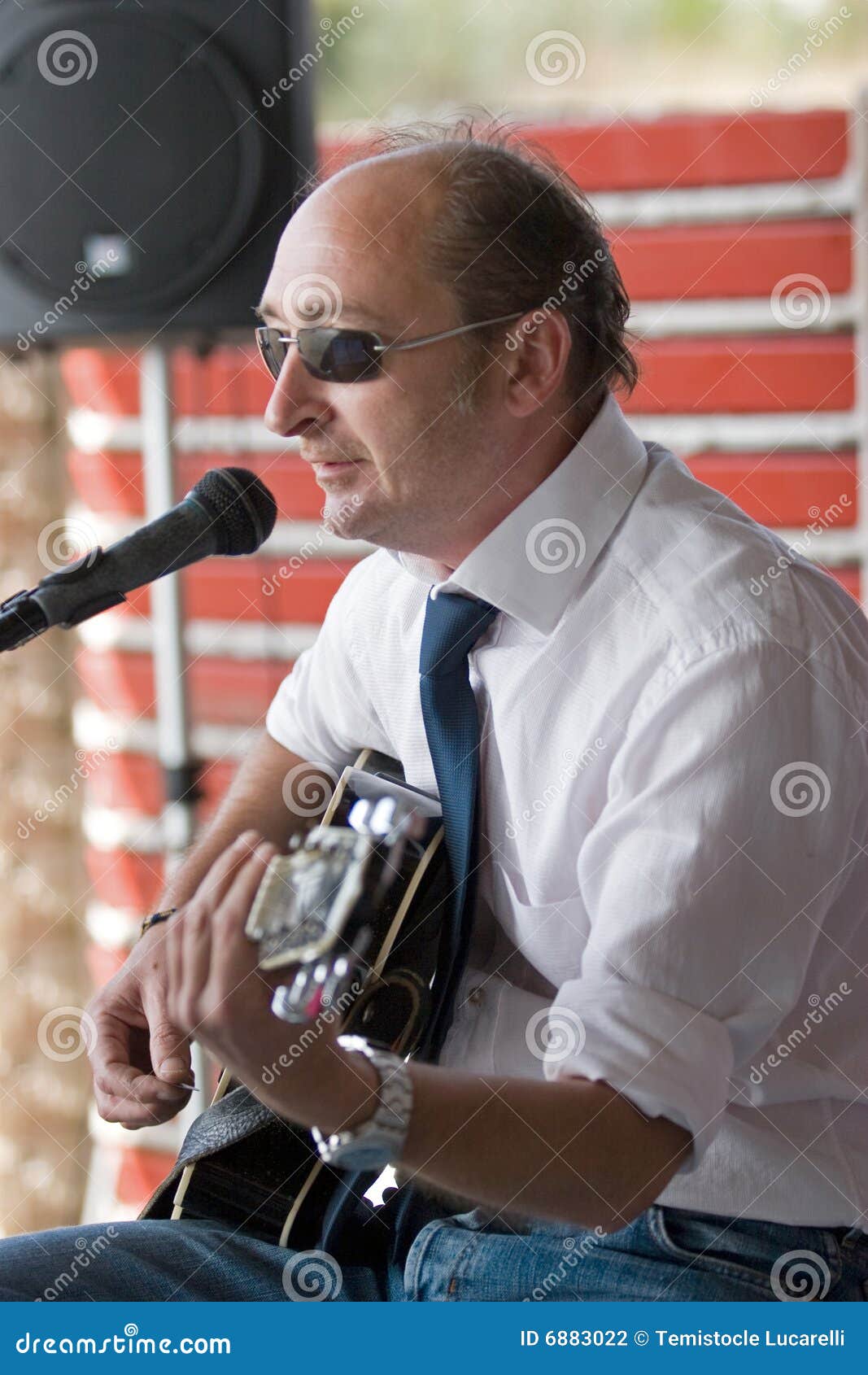 Solo singer stock photo. Image of male, entertain, concert - 6883022