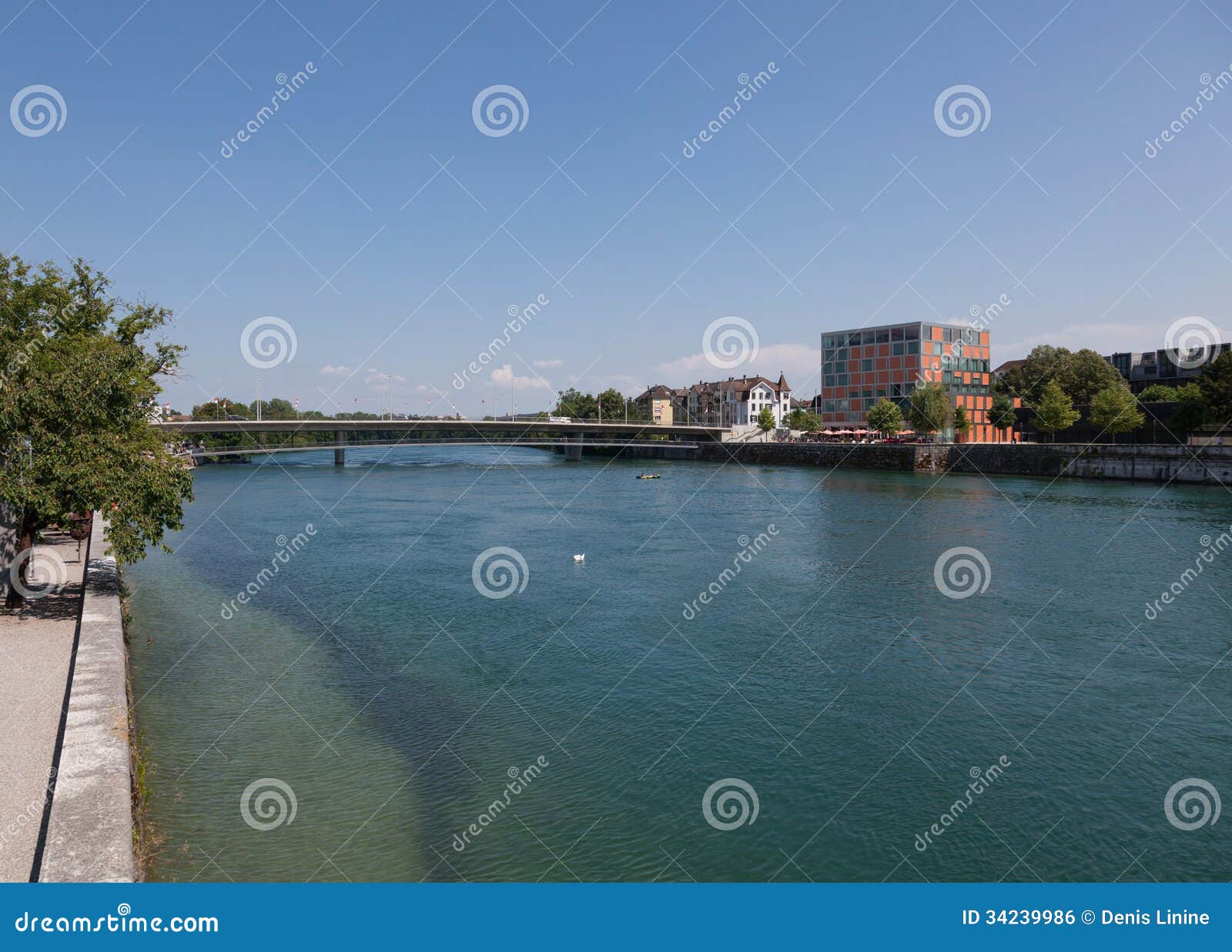 Solothurn, río de Aar foto de archivo. Imagen de puente - 34239986