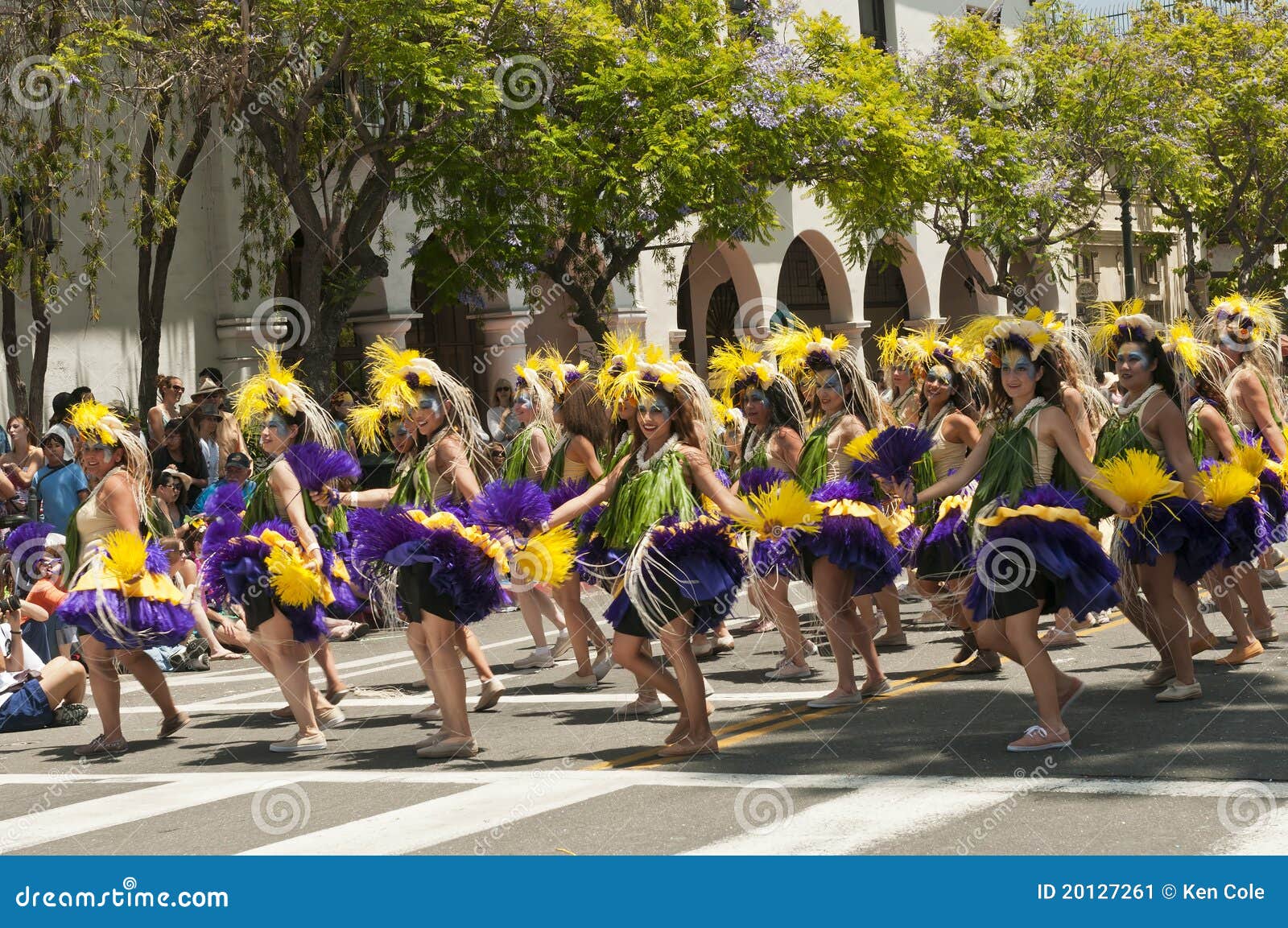 Solstice parade dancers editorial photo. Image of santa - 20127261