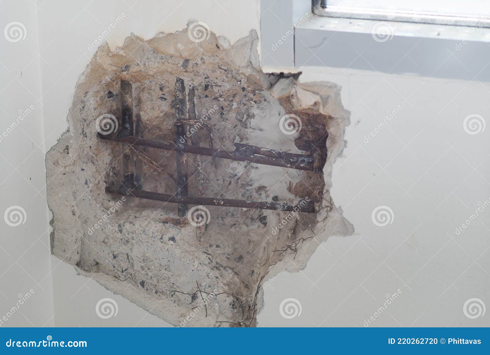 Solved Lintel Failure Problem in Reinforced Concrete Lintel Stock Photo ...