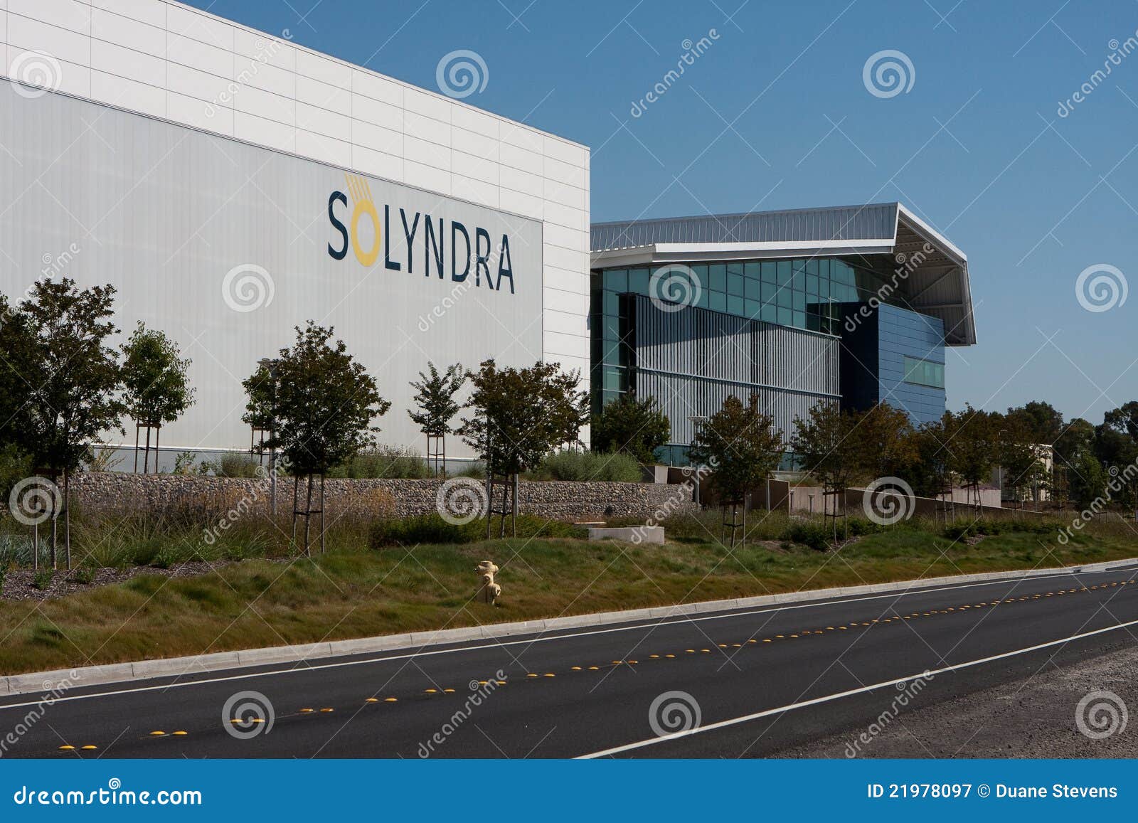 Solyndra - 0799 editorial photography. Image of manufacturing - 21978097