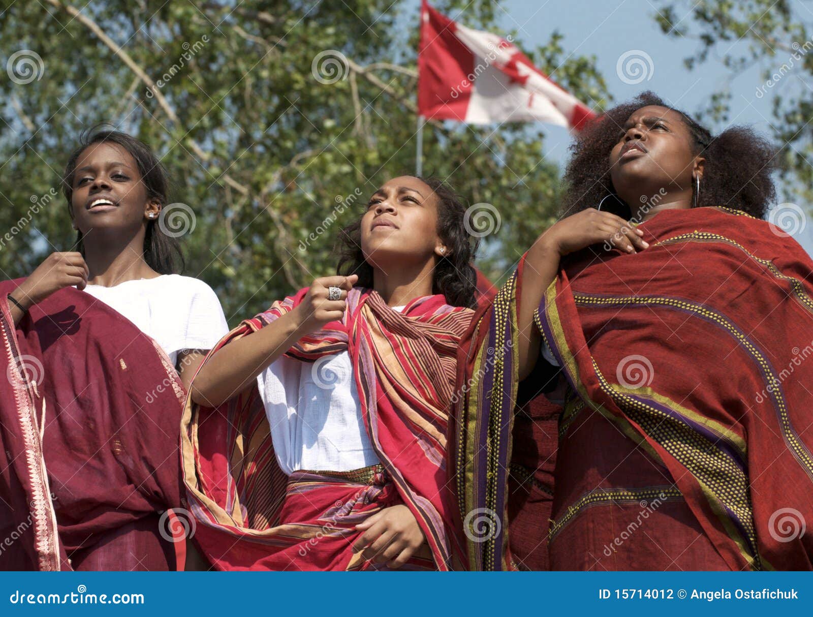 Somalian Girls dancing editorial photography. Image of african - 15714012