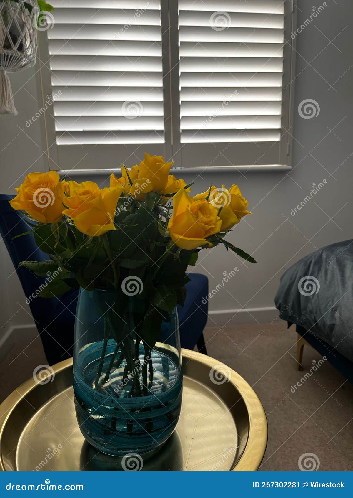 Beautiful Yellow Roses in a Vase Stock Image - Image of room, vase ...