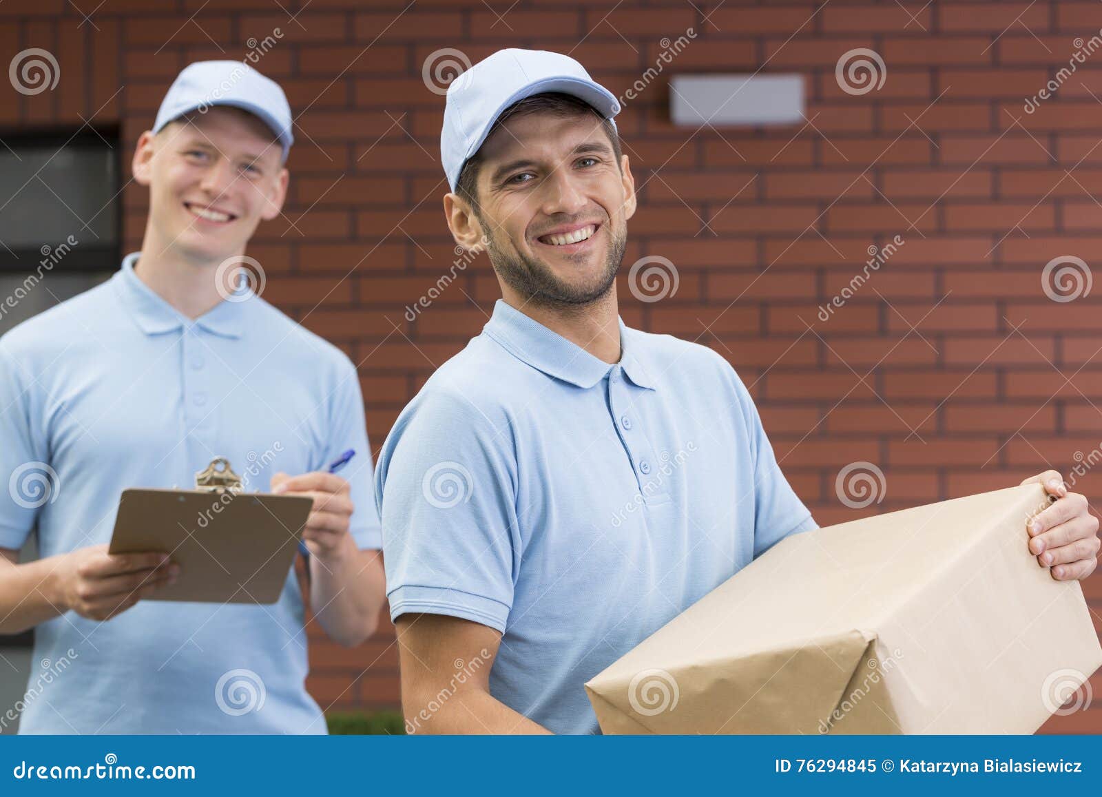 Somebody Wacht Op Deze Pakketpost Stock Afbeelding - Image of soort ...