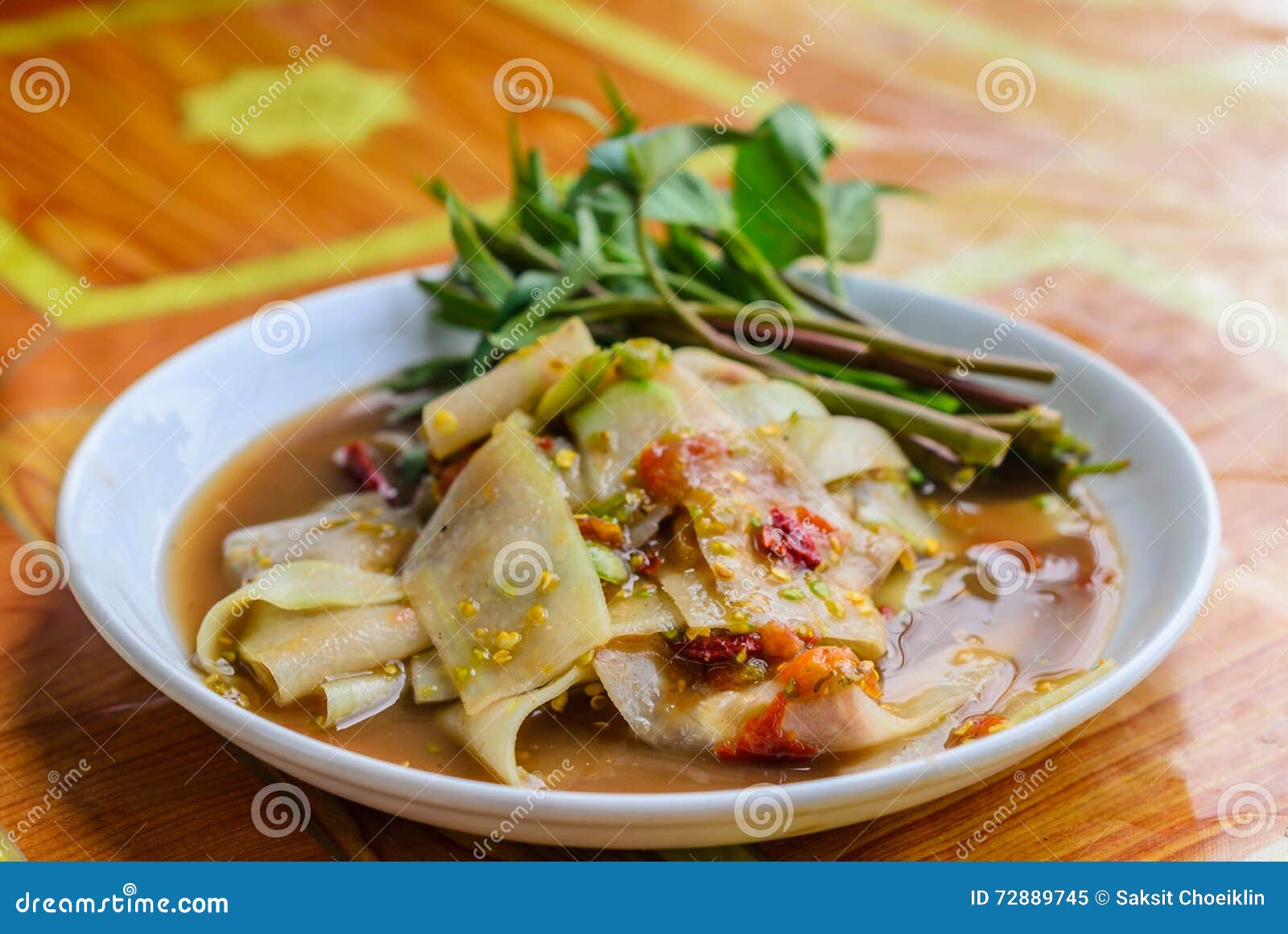 Somtam image stock. Image du déjeuner, rouge, cuisine - 72889745