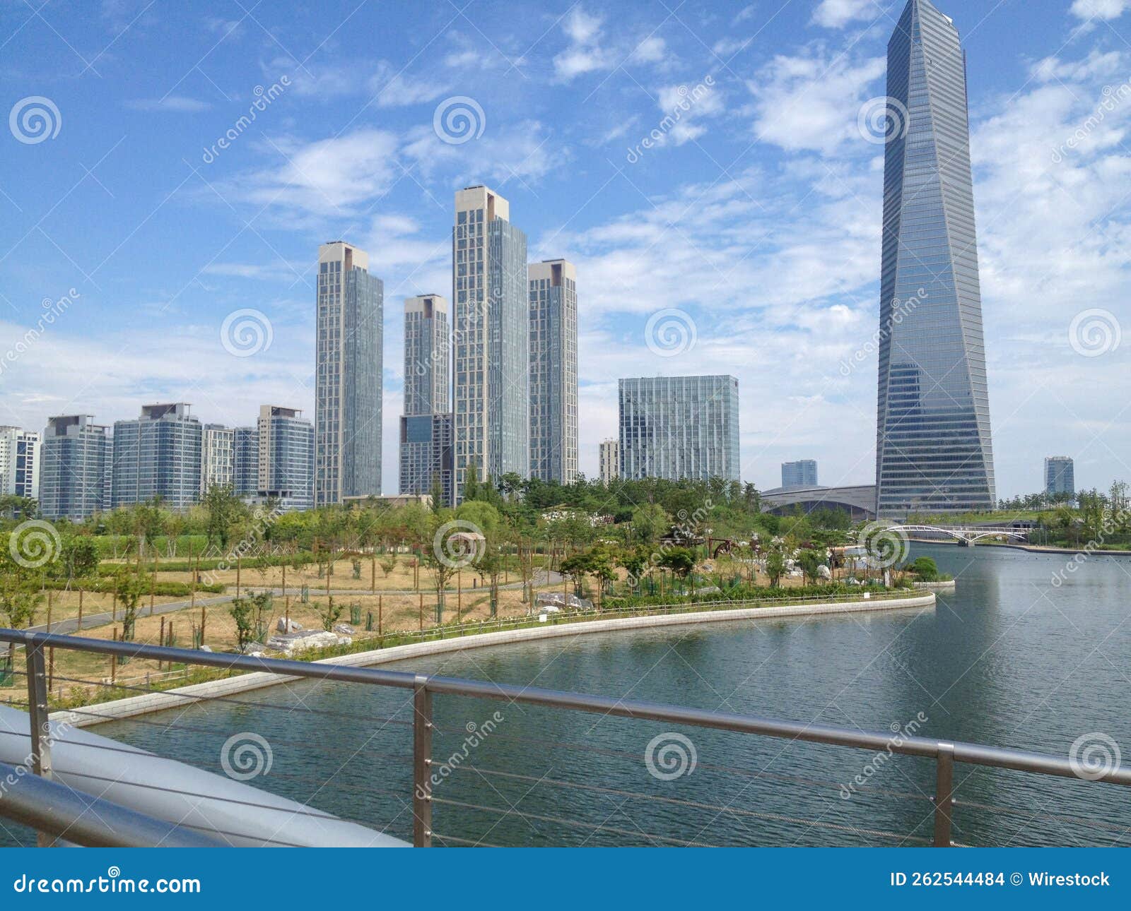 Songdo De Parque Central En Corea Del Sur Foto de archivo - Imagen de ...