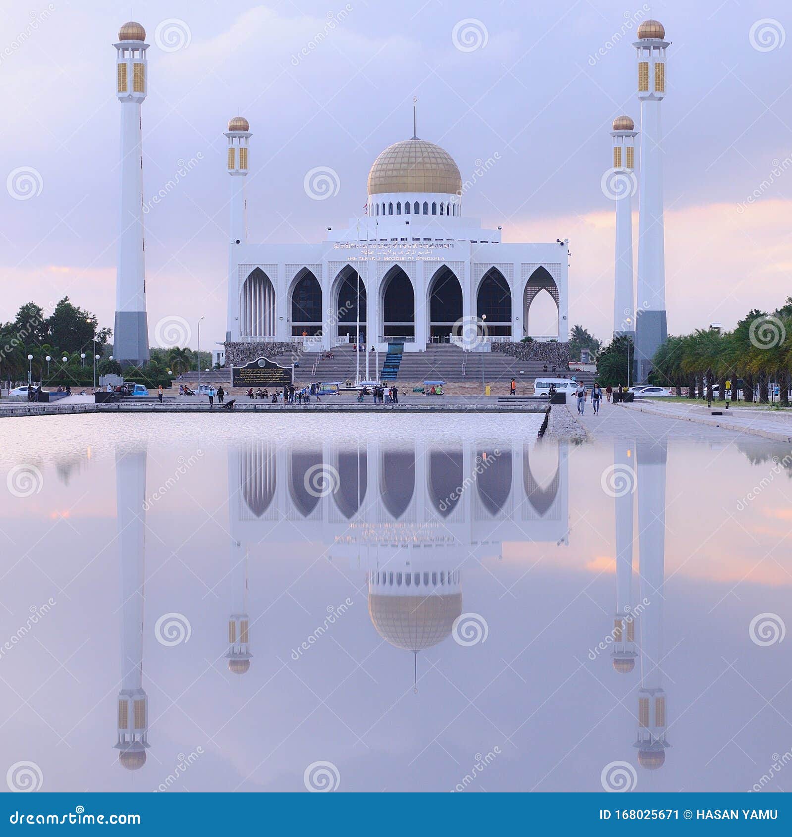 Songkhla Central Mosque editorial photo. Image of building - 168025671