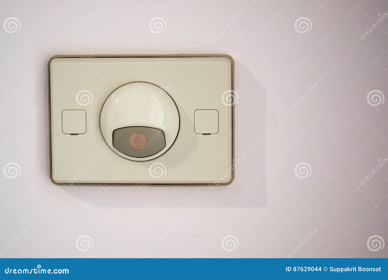 Sonnette ou sonnerie photo stock. Image du entrée, cloche - 87629044