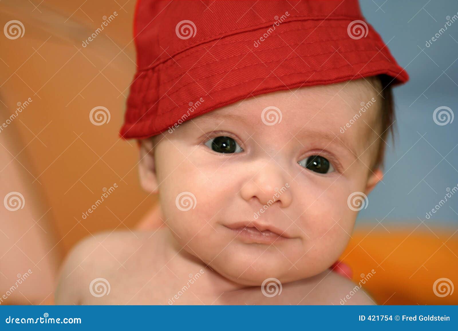 Sonrisa del bebé foto de archivo. Imagen de inocente, colorido - 421754