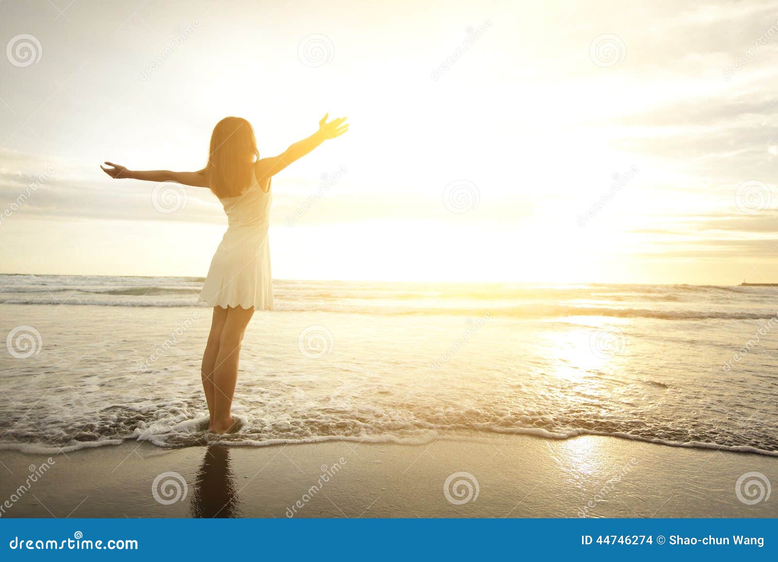 Sonrisa Libre Y Mujer Feliz Foto de archivo - Imagen de abierto ...