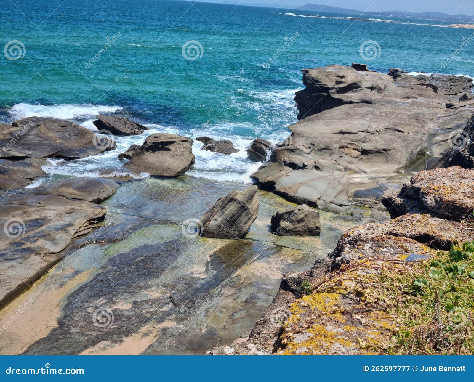 Soothing ocean sounds stock image. Image of horizon - 262597777