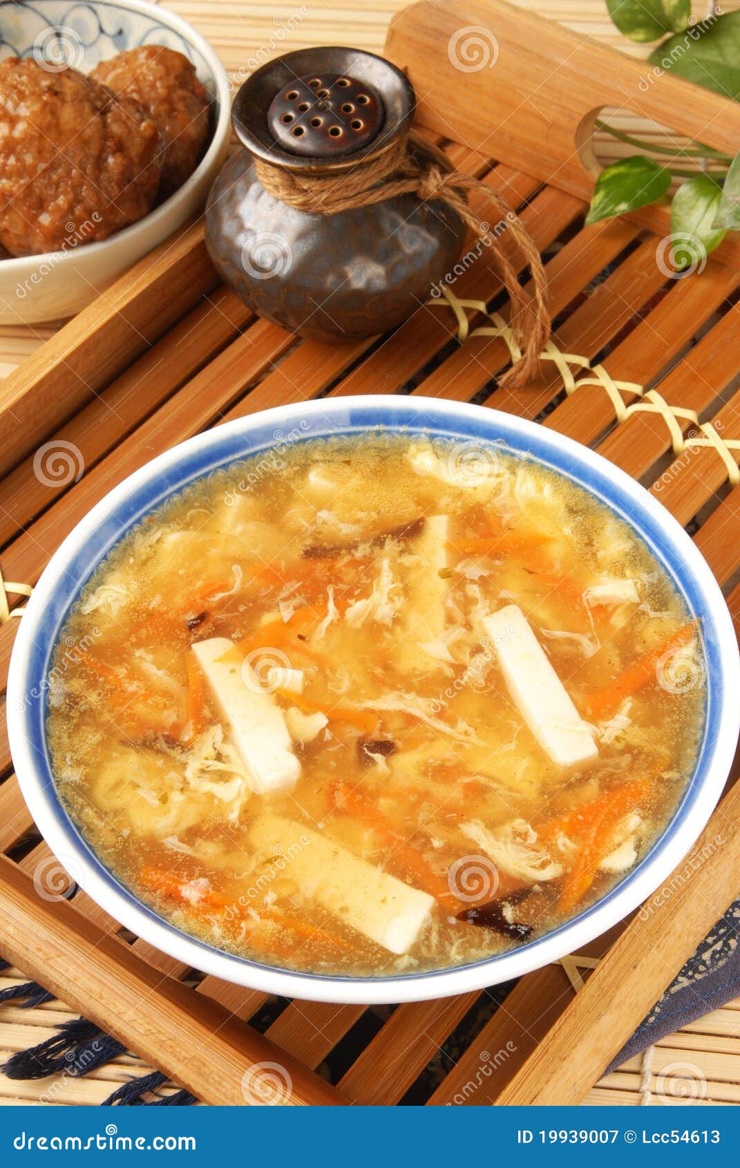 Sopa caliente y amarga imagen de archivo. Imagen de caliente - 19939007