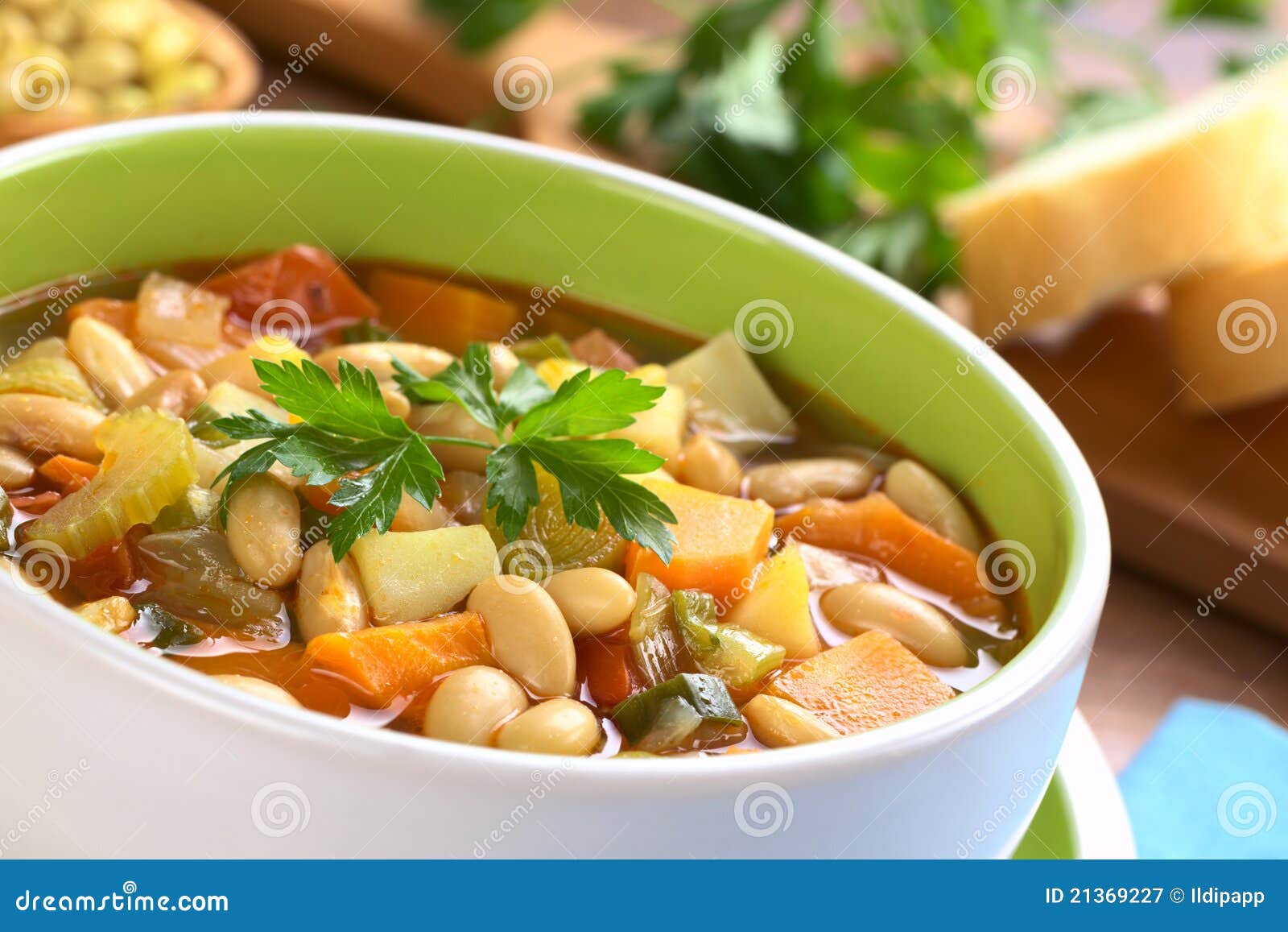 Sopa De Habas Amarilla Vegetariana Imagen de archivo - Imagen de patata ...