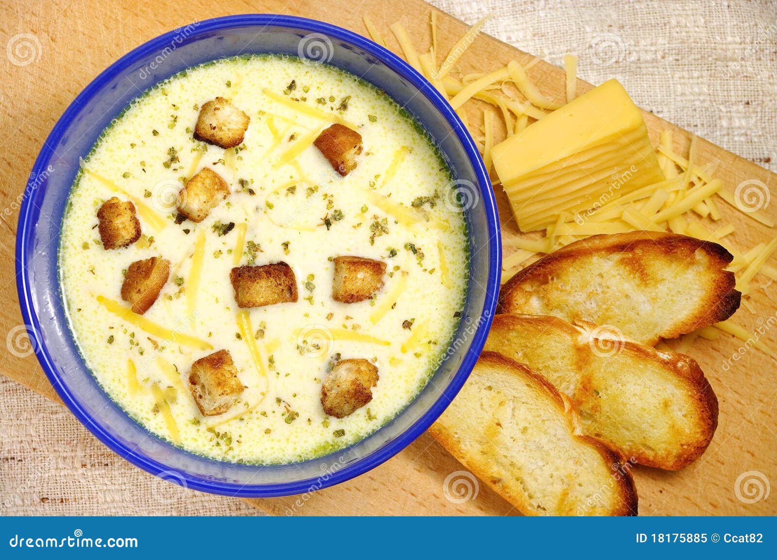 Sopa del queso imagen de archivo. Imagen de crema, emparedado - 18175885