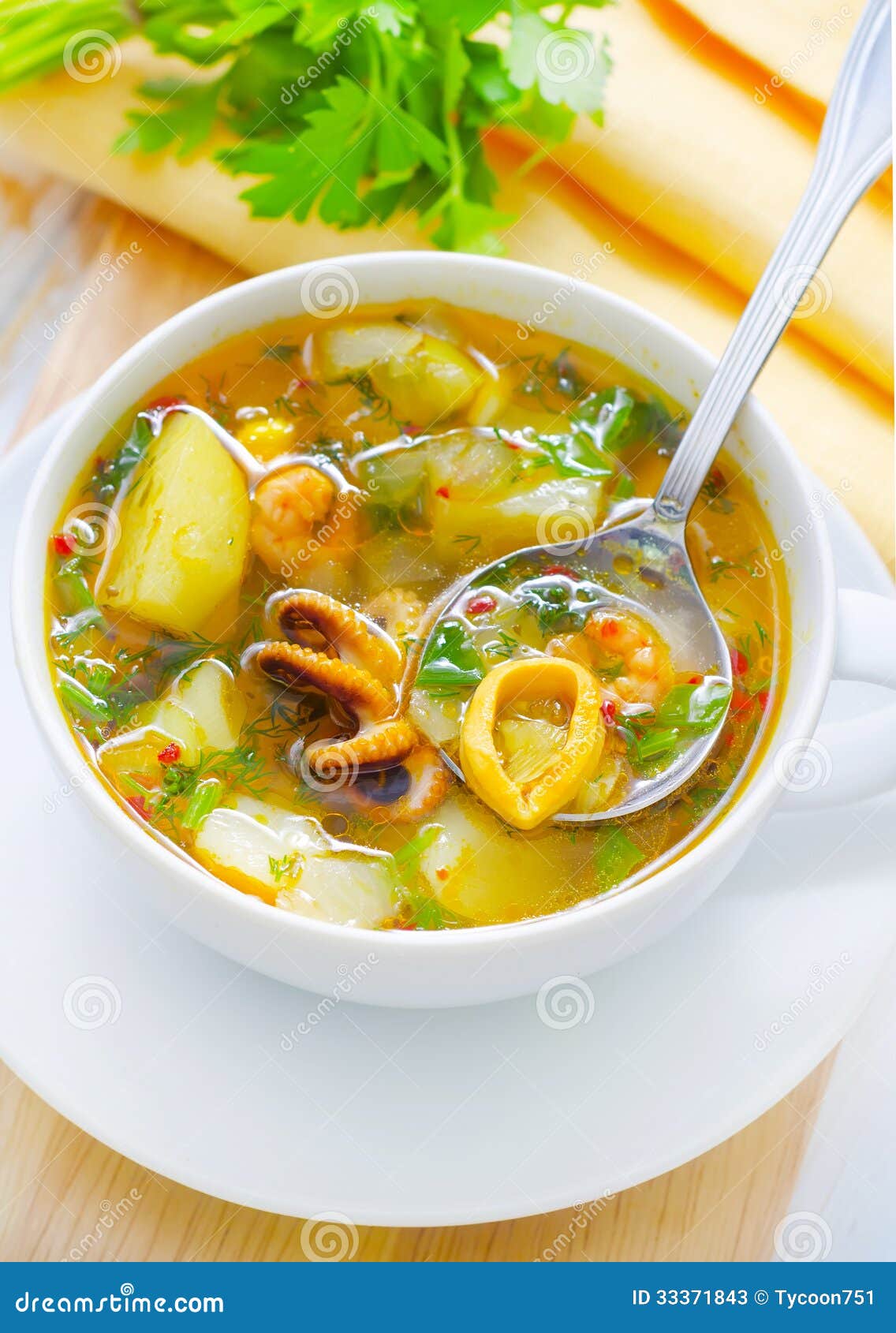 Sopa fresca imagen de archivo. Imagen de comer, almuerzo - 33371843