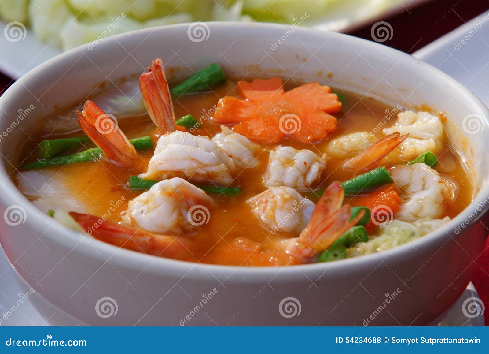 Sopa Roja Del Curry Con El Camarón Foto de archivo - Imagen de sopa ...