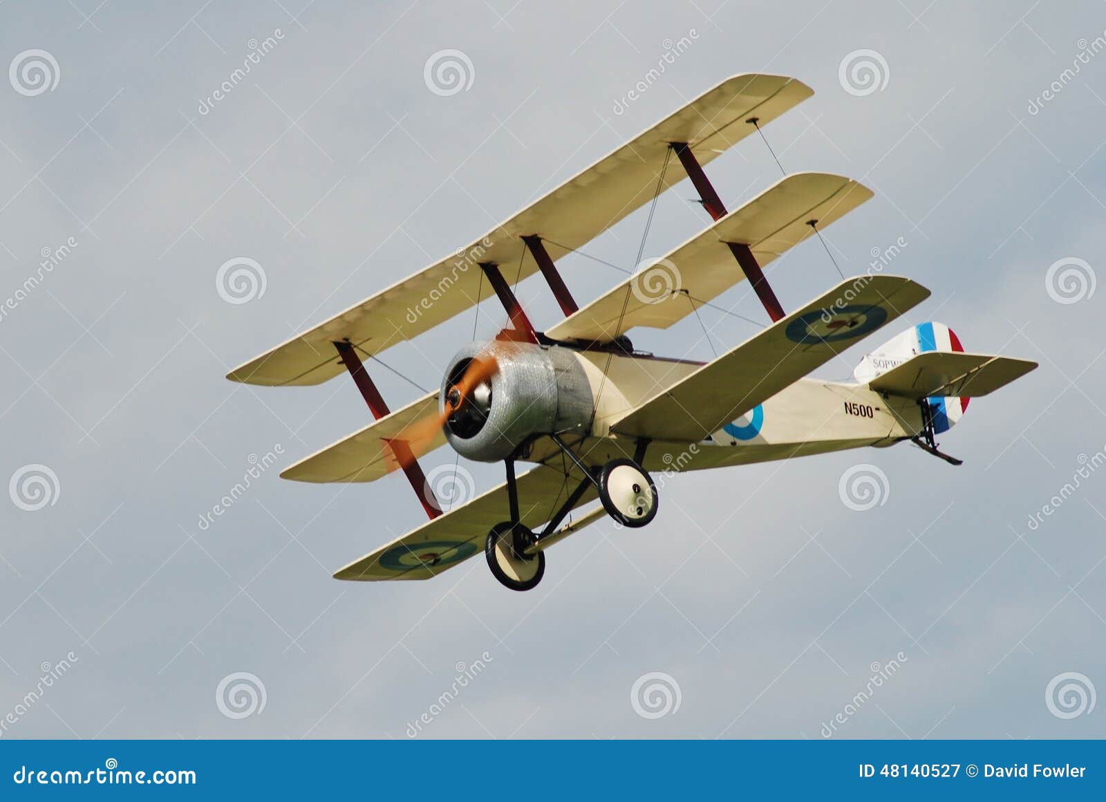 Sopwith N500 triplan photographie éditorial. Image du airshow - 48140527