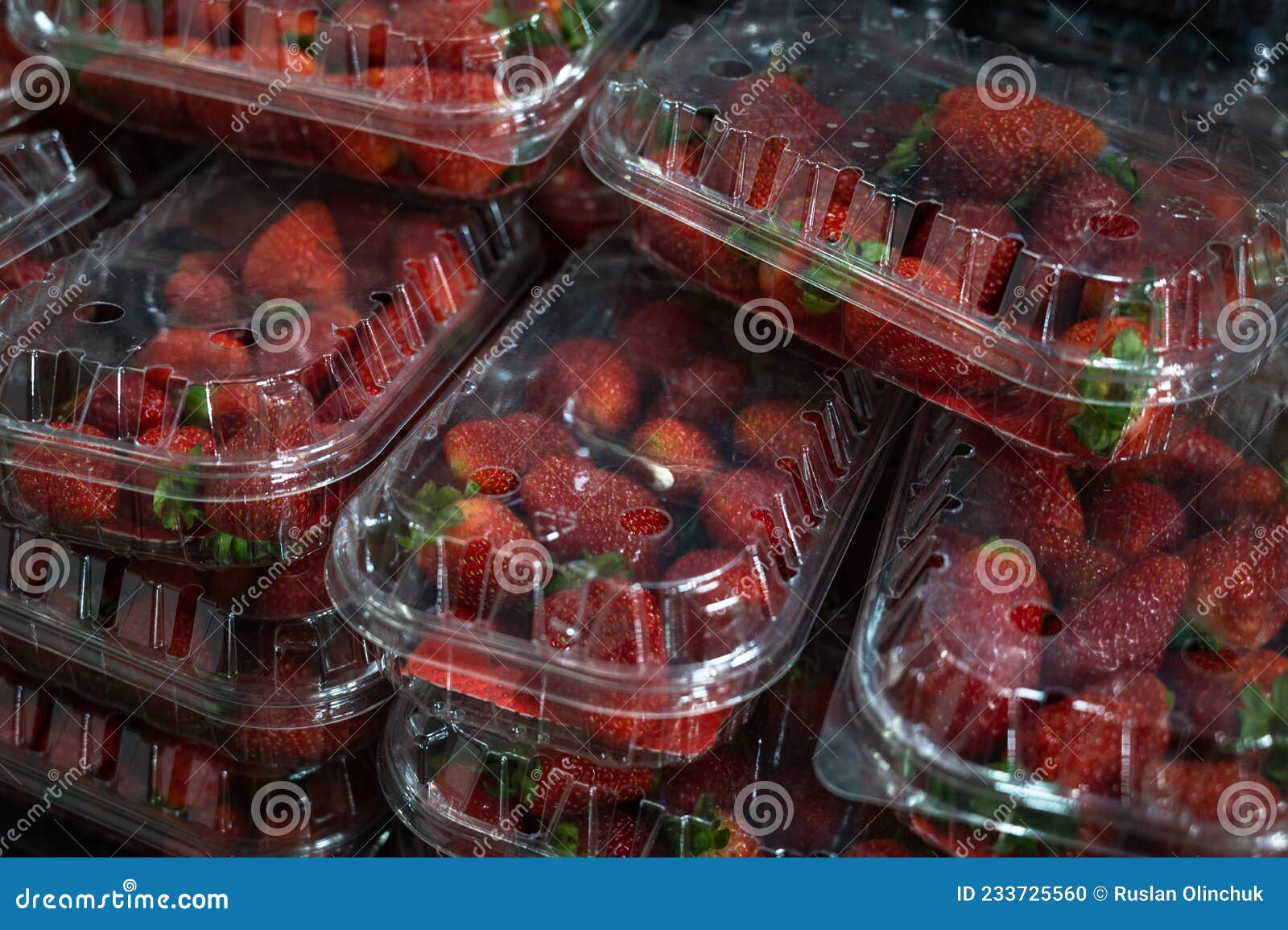 Sortido de morango fresco foto de stock. Imagem de refrescamento ...