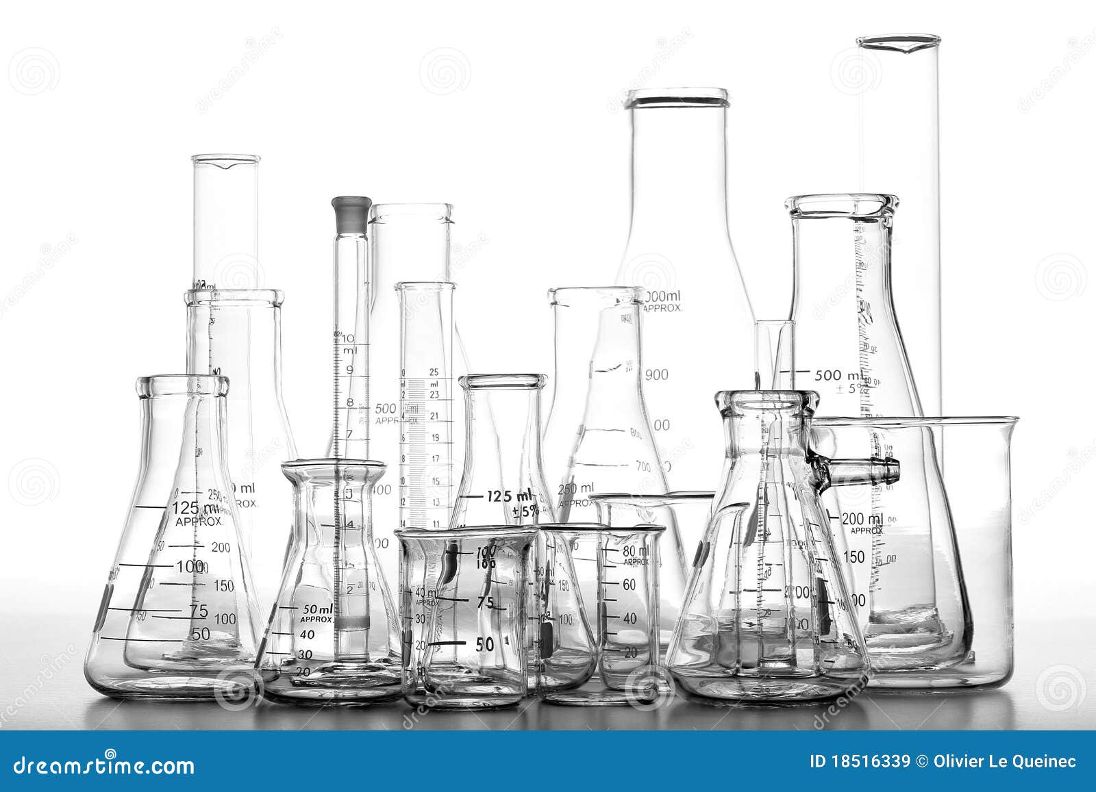 Sortierte Wissenschafts-Laborchemie-Glaswaren Stockbild - Bild von ...