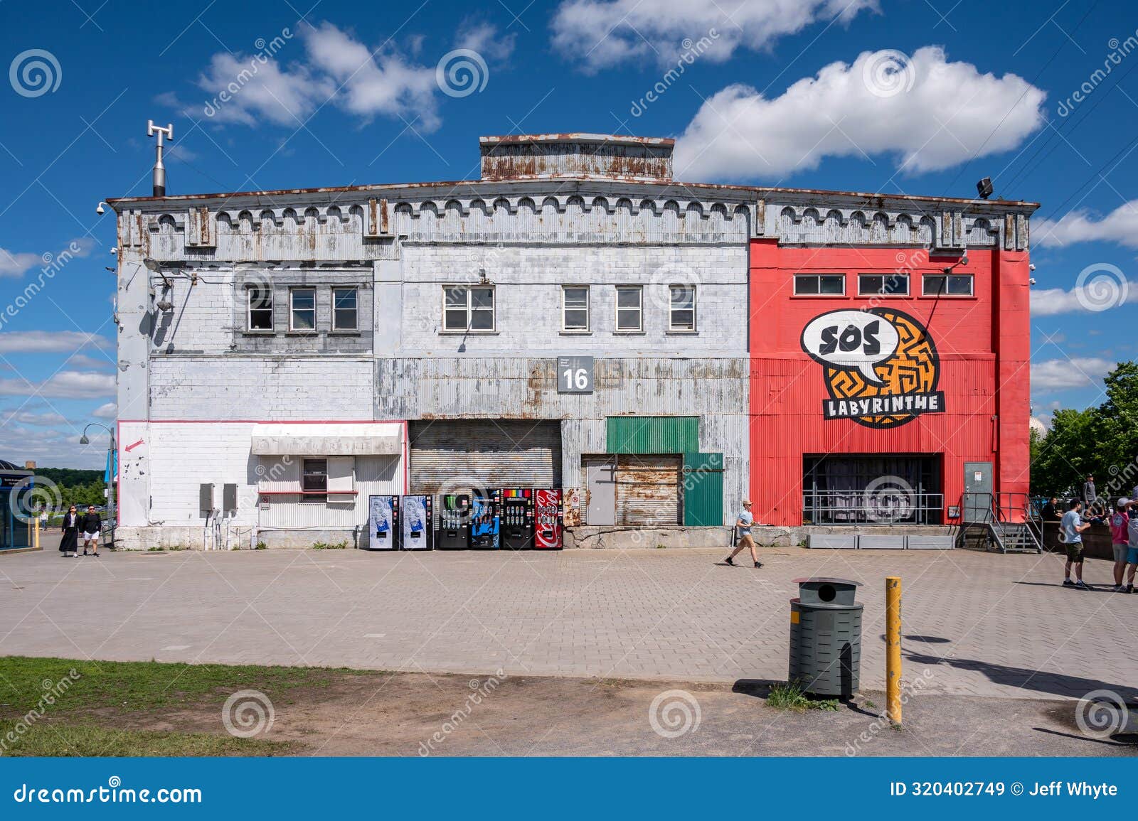 SOS Labyrinthe Maze in Montreal Editorial Stock Image - Image of ...