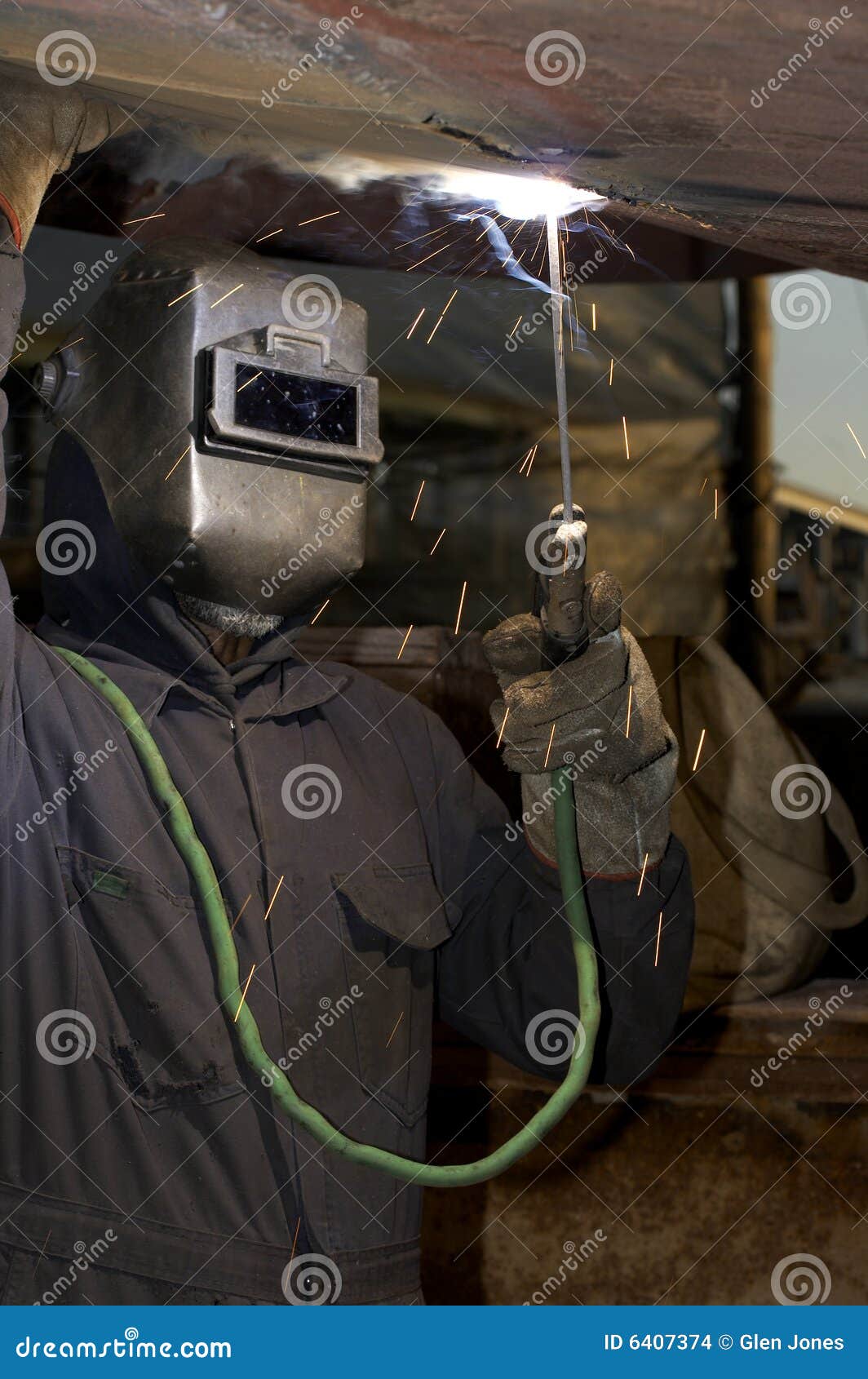 Soudure photo stock. Image du manuel, réparation, métal - 6407374