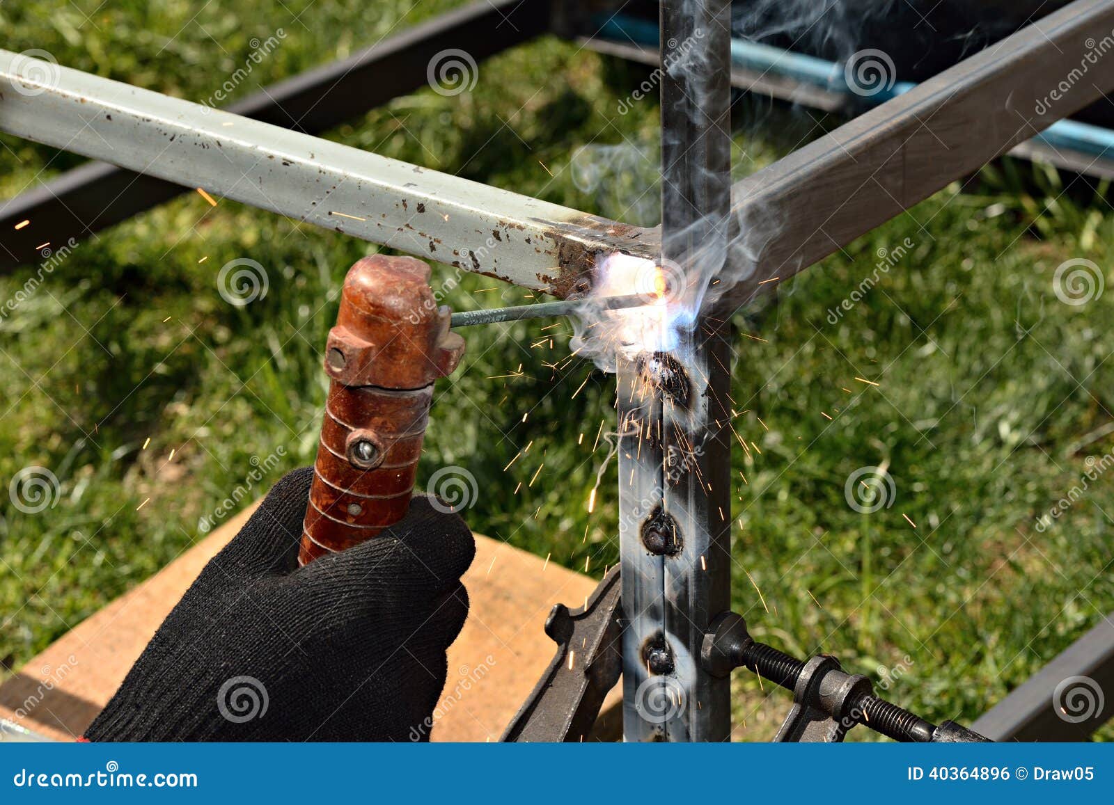 Soudure à L'arc électrique Photo stock - Image: 40364896