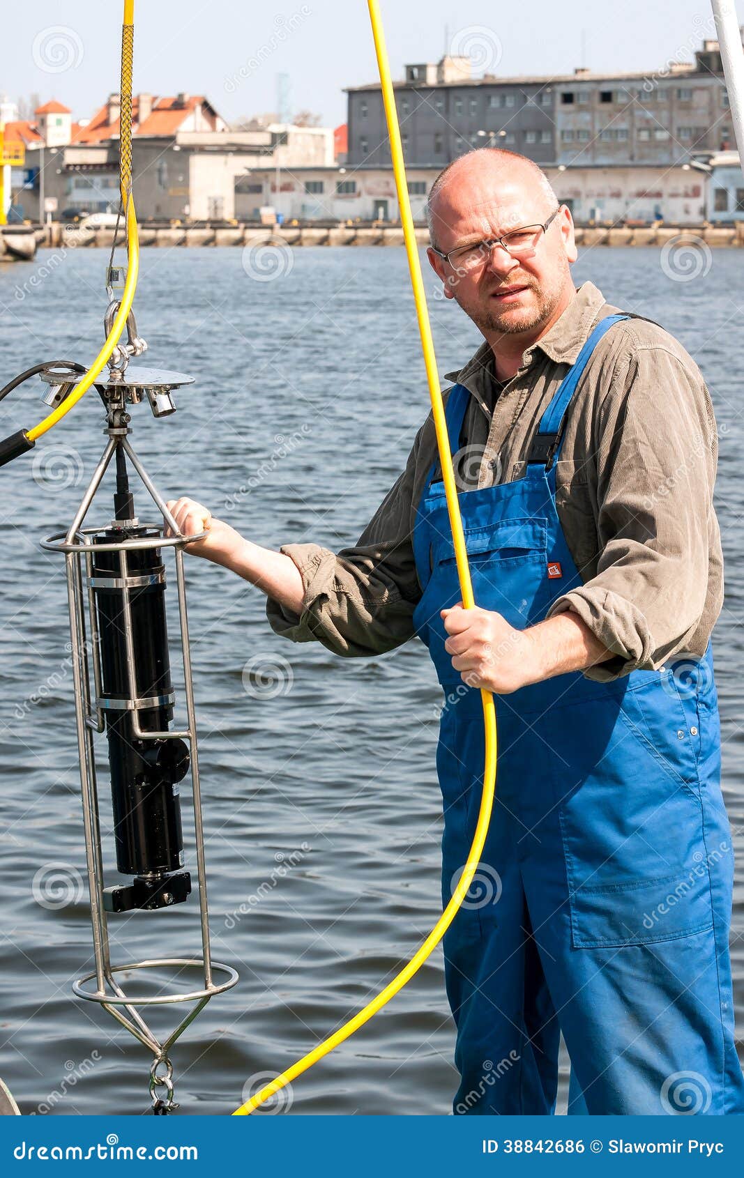 Sounder spherical editorial photo. Image of spherical - 38842686