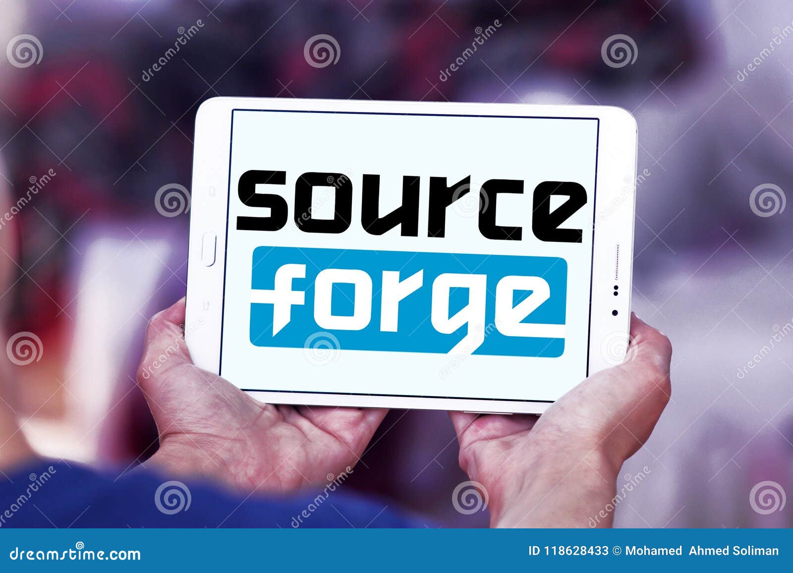 SourceForge website logo editorial stock photo. Image of manage - 118628433