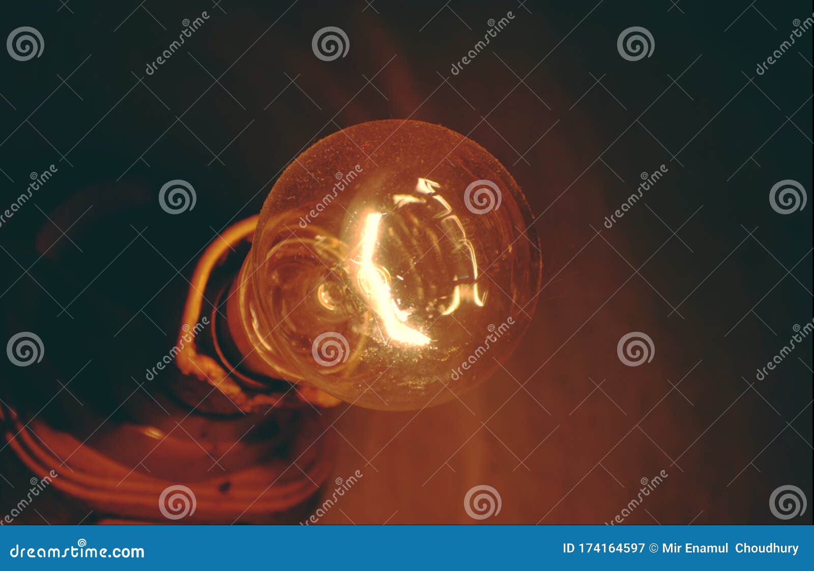 Sources Light Bulb Electricity Nightlife Lowlight Stock Image - Image ...