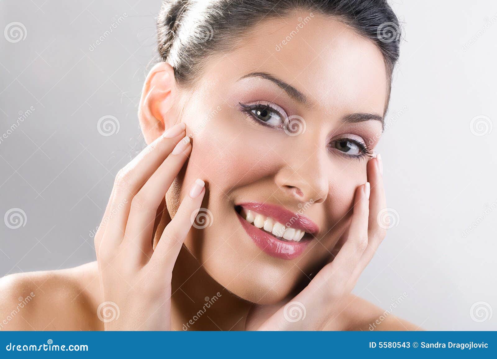 Sourire De Femme De Beautful Image Stock Image Du Dents Adolescence