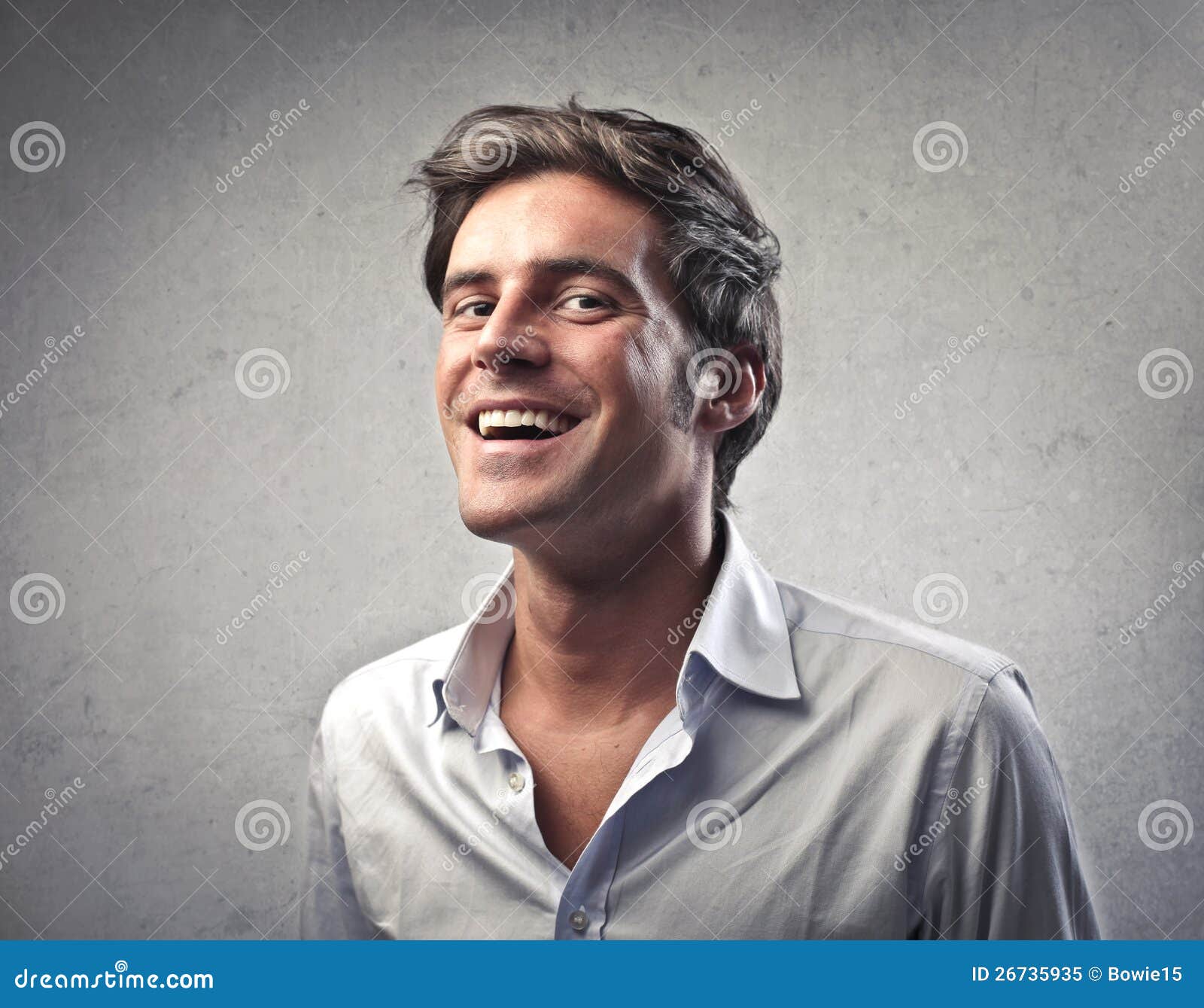 Sourire de jeune homme image stock. Image of heureux - 26735935