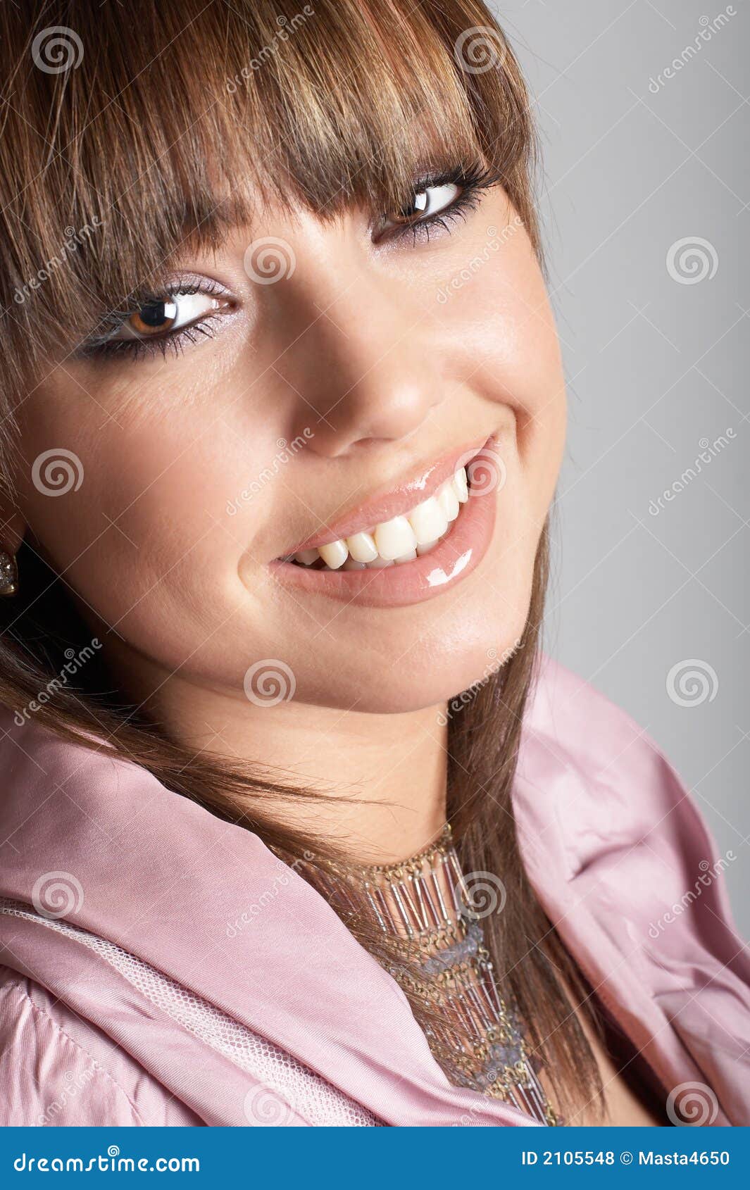 Sourire grand photo stock. Image du positif, normal, modèle - 2105548