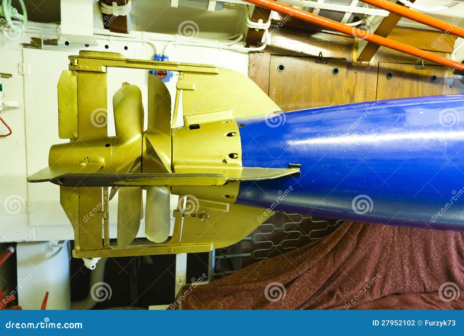 Sous-marin Allemand - Compartiment De Torpille Photo stock - Image du ...