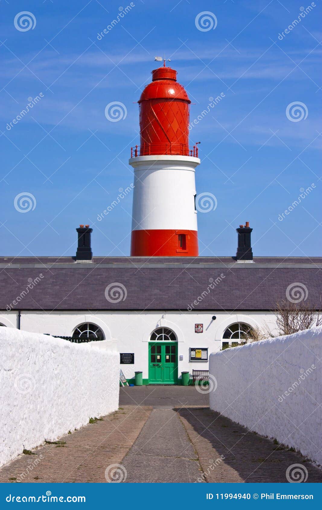 Souter Lighthouse stock photo. Image of huge, ocean, beam - 11994940
